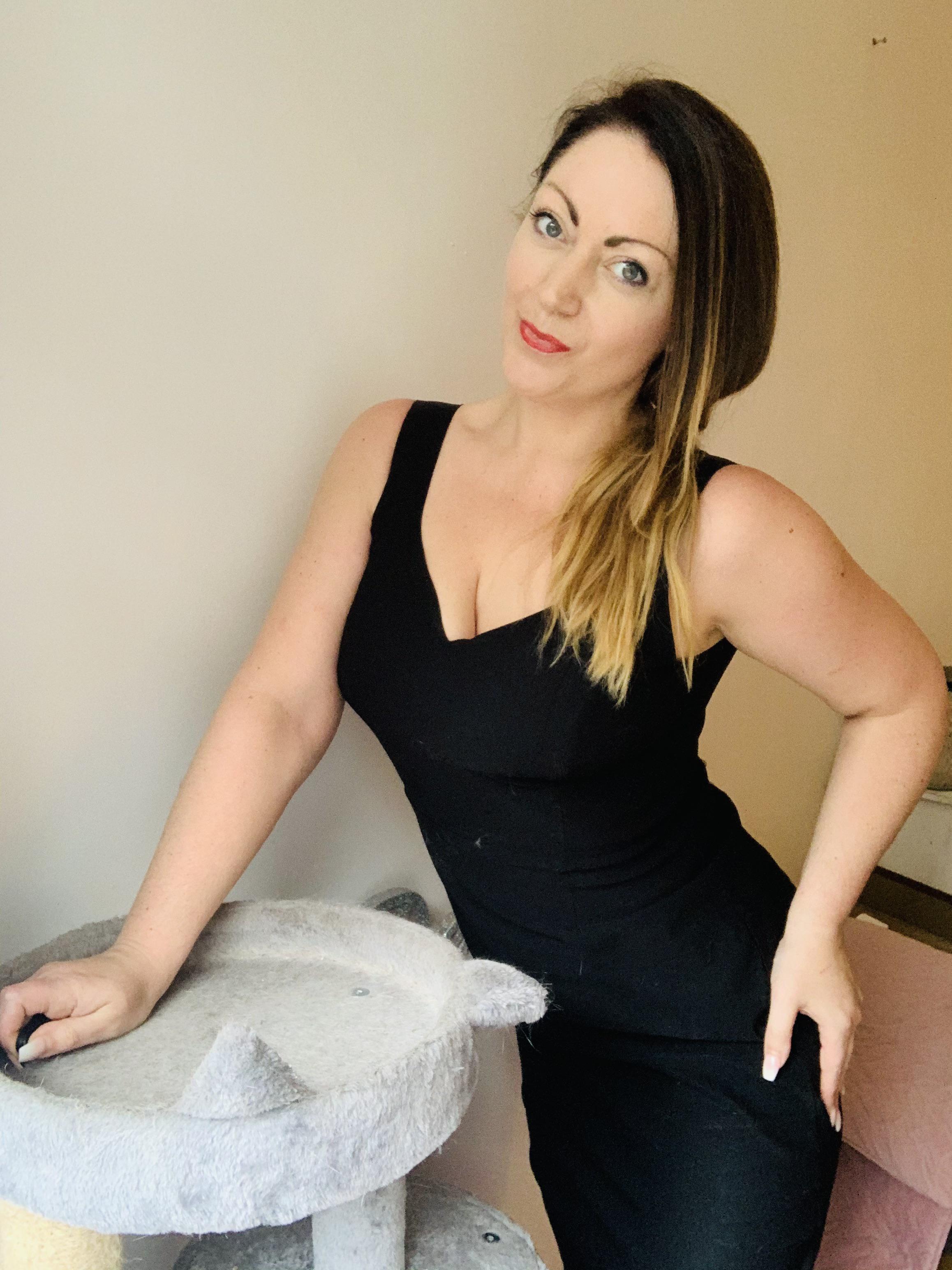 Chairwoman of the board 😈 | Scrolller