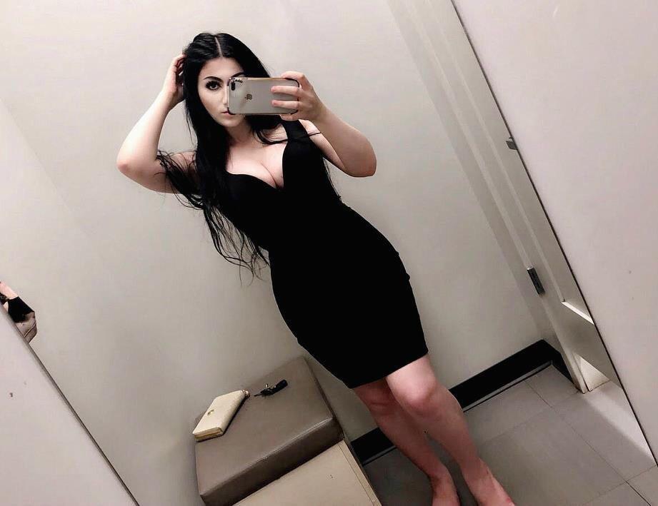 Change room | Scrolller