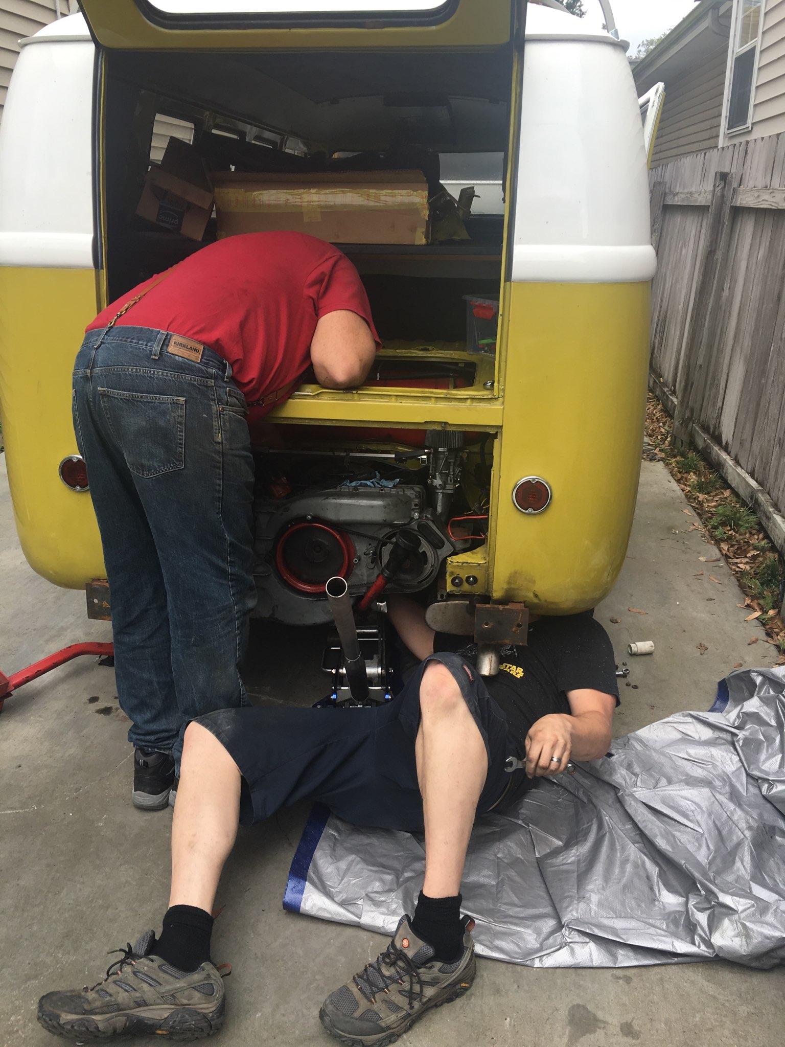 Changing the transmission on my bus | Scrolller