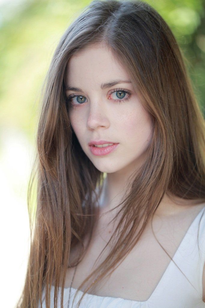Charlotte Hope | Scrolller