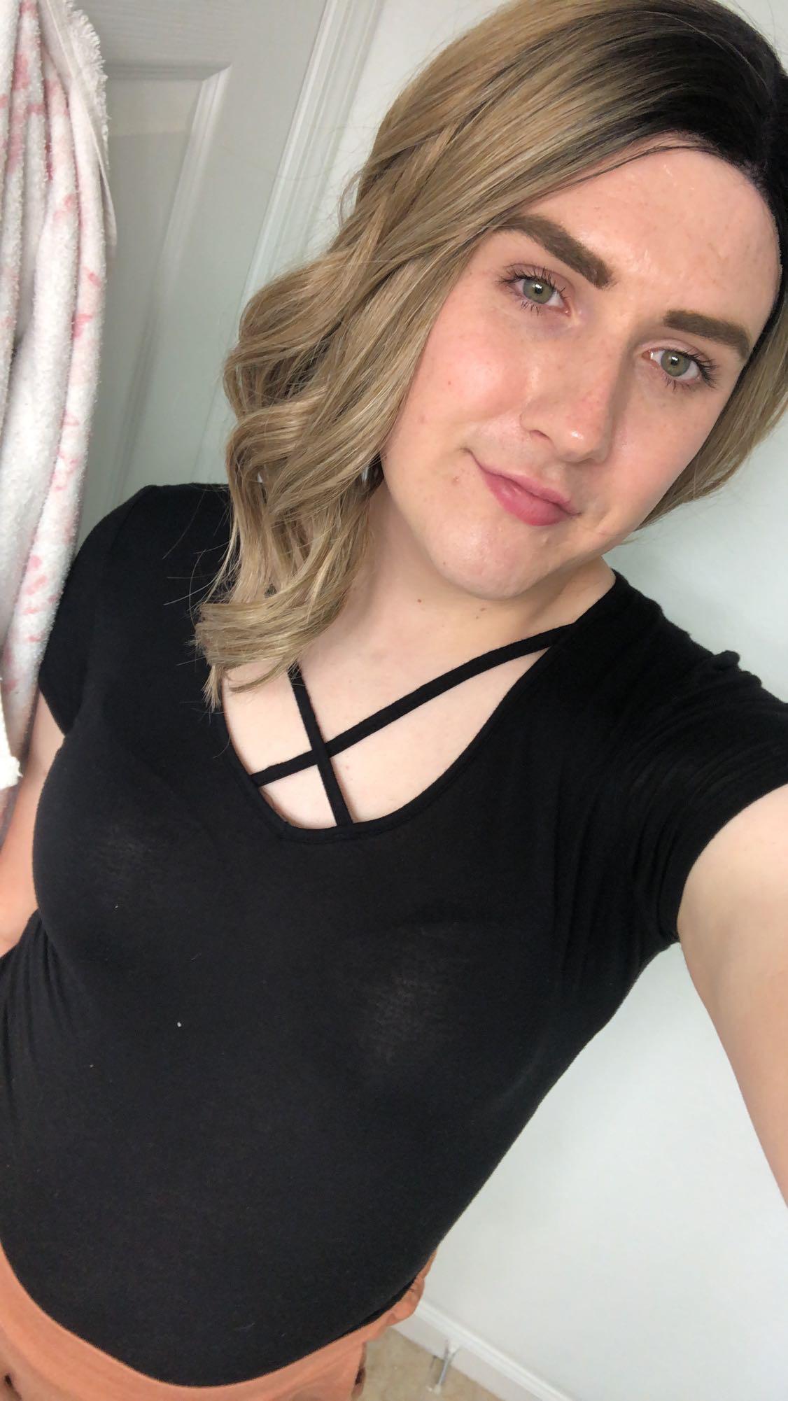 Chastity and make up are my favorite hobbies 😊😊 | Scrolller