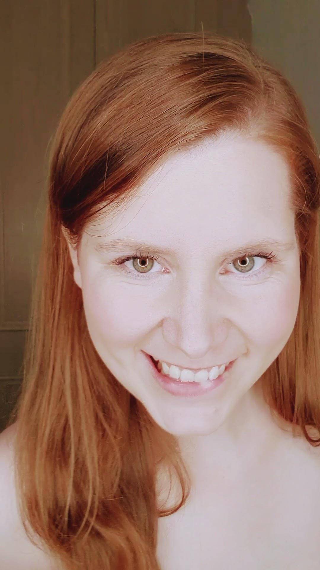 Cheeky lip bite ☺️ | Scrolller