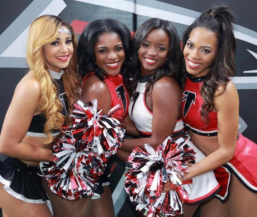 Cheerleaders | Scrolller