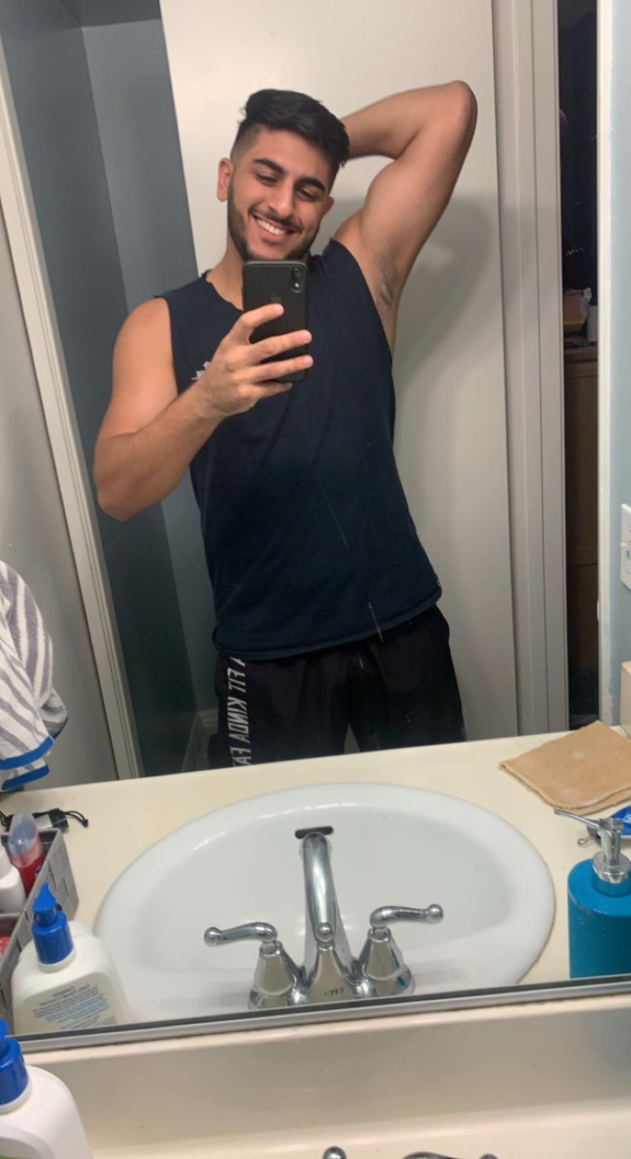 Cheesy smile | Scrolller