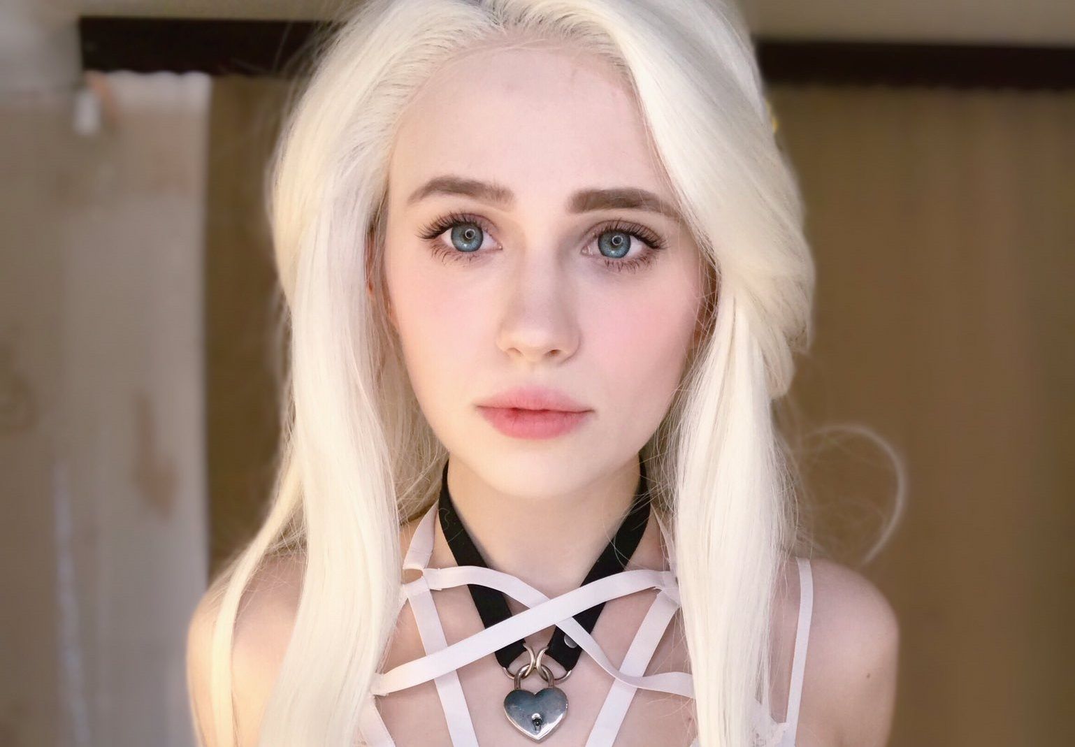 Cherry_Acid as our queen Daenerys Targaryen | Scrolller