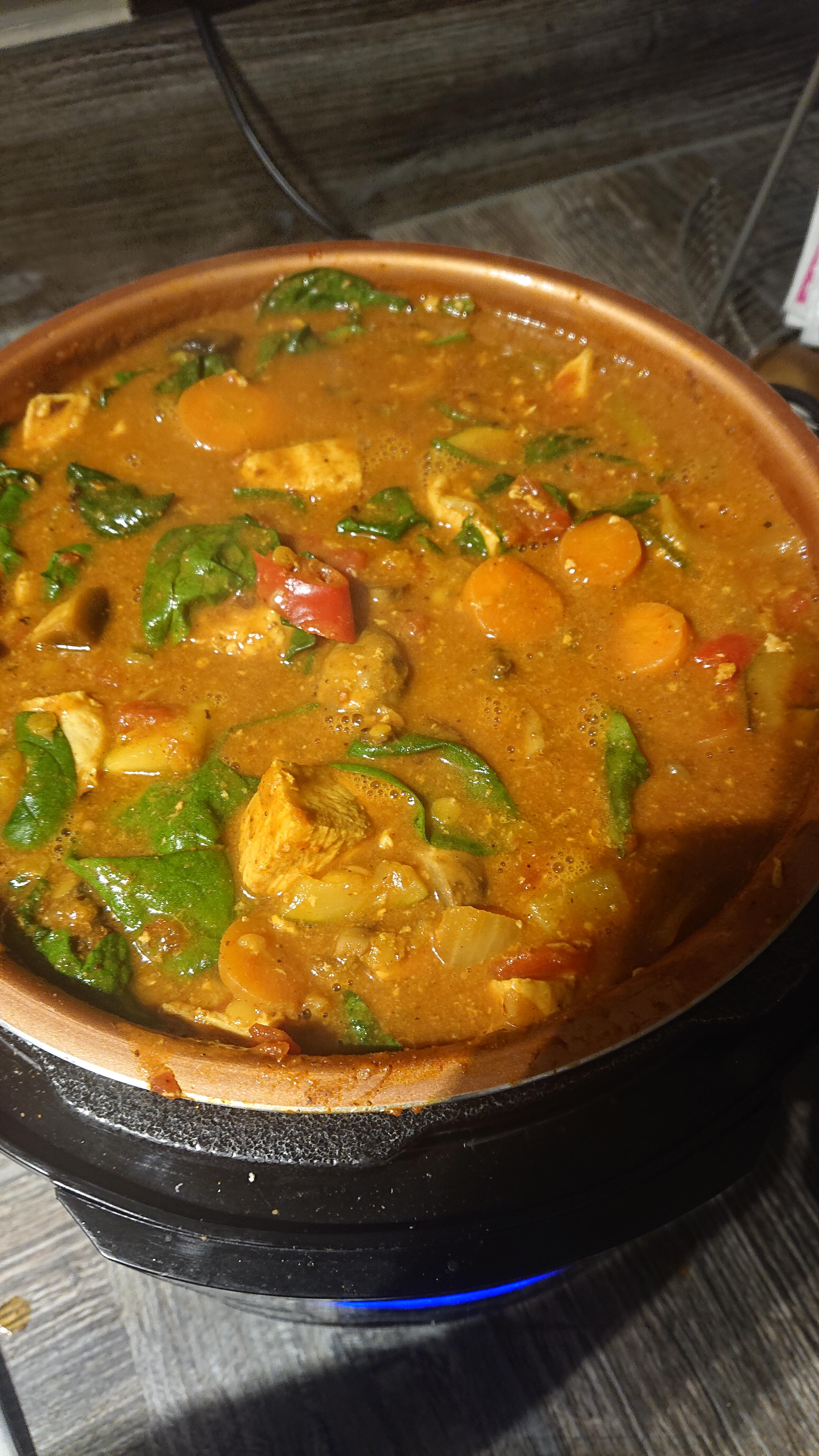 Chicken & Veg Curry with lentils | Scrolller