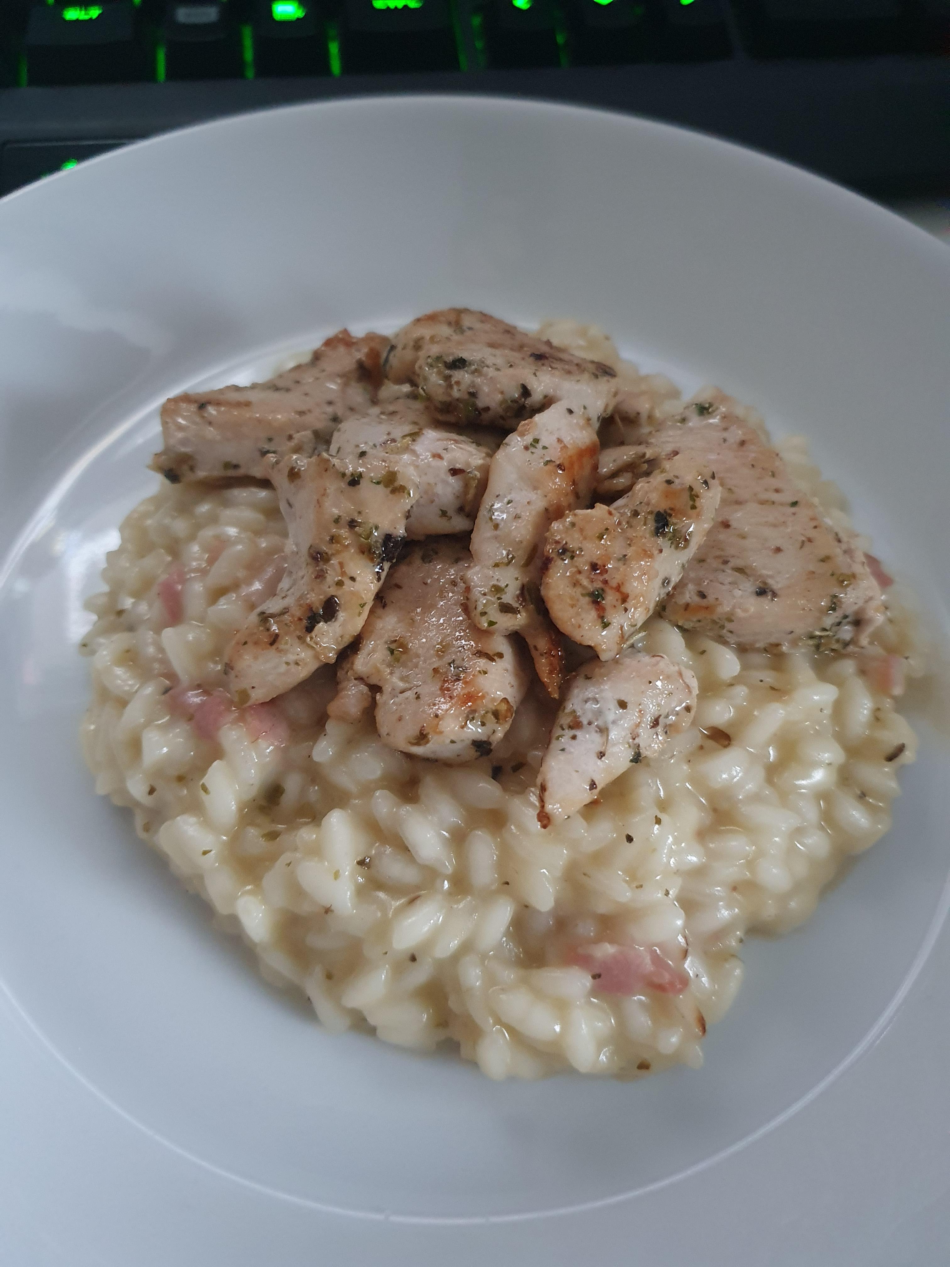 Chicken and Bacon Risotto | Scrolller