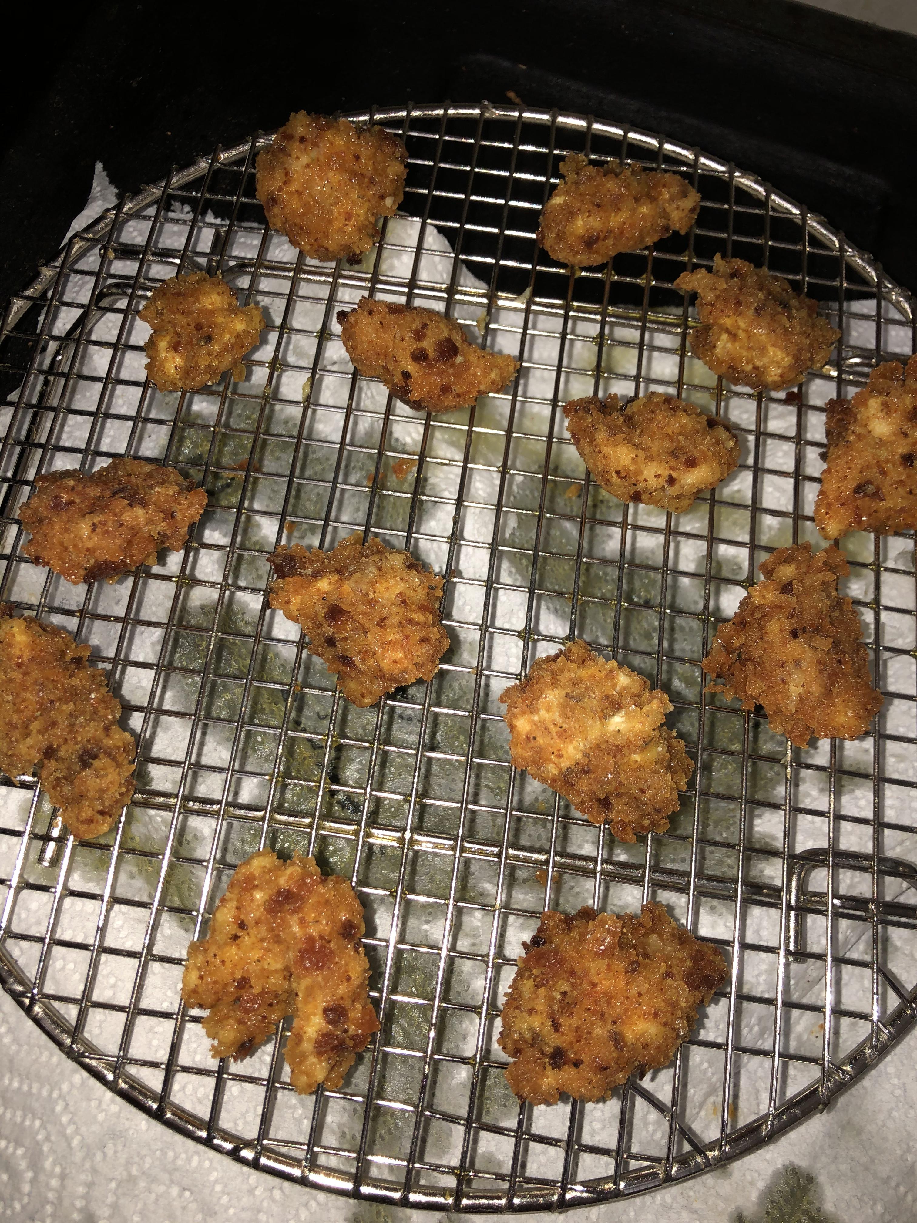 Chicken nuggets with homemade breadcrumbs | Scrolller