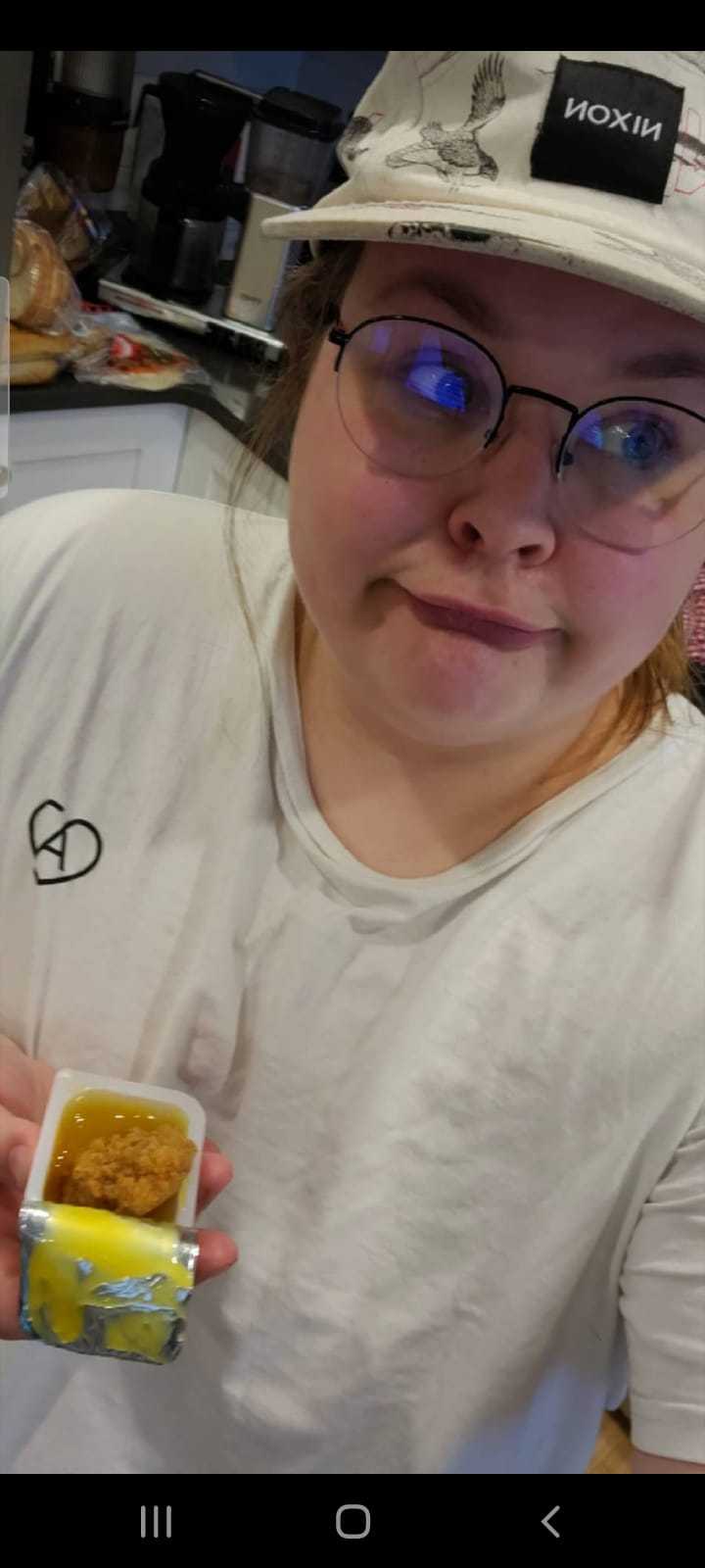 Chicky nuggets for this selfie Sunday 🤠 | Scrolller