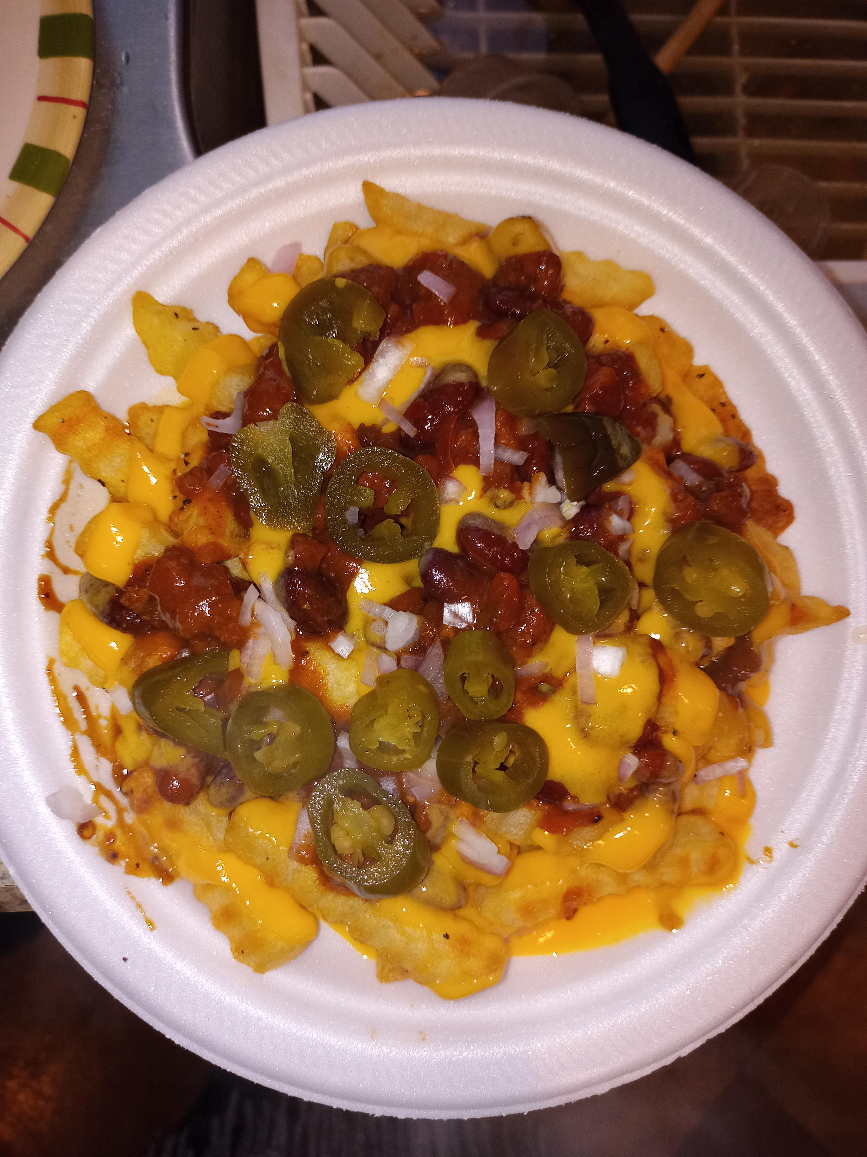 Chili cheese fries w/ red onion and jalapeño | Scrolller