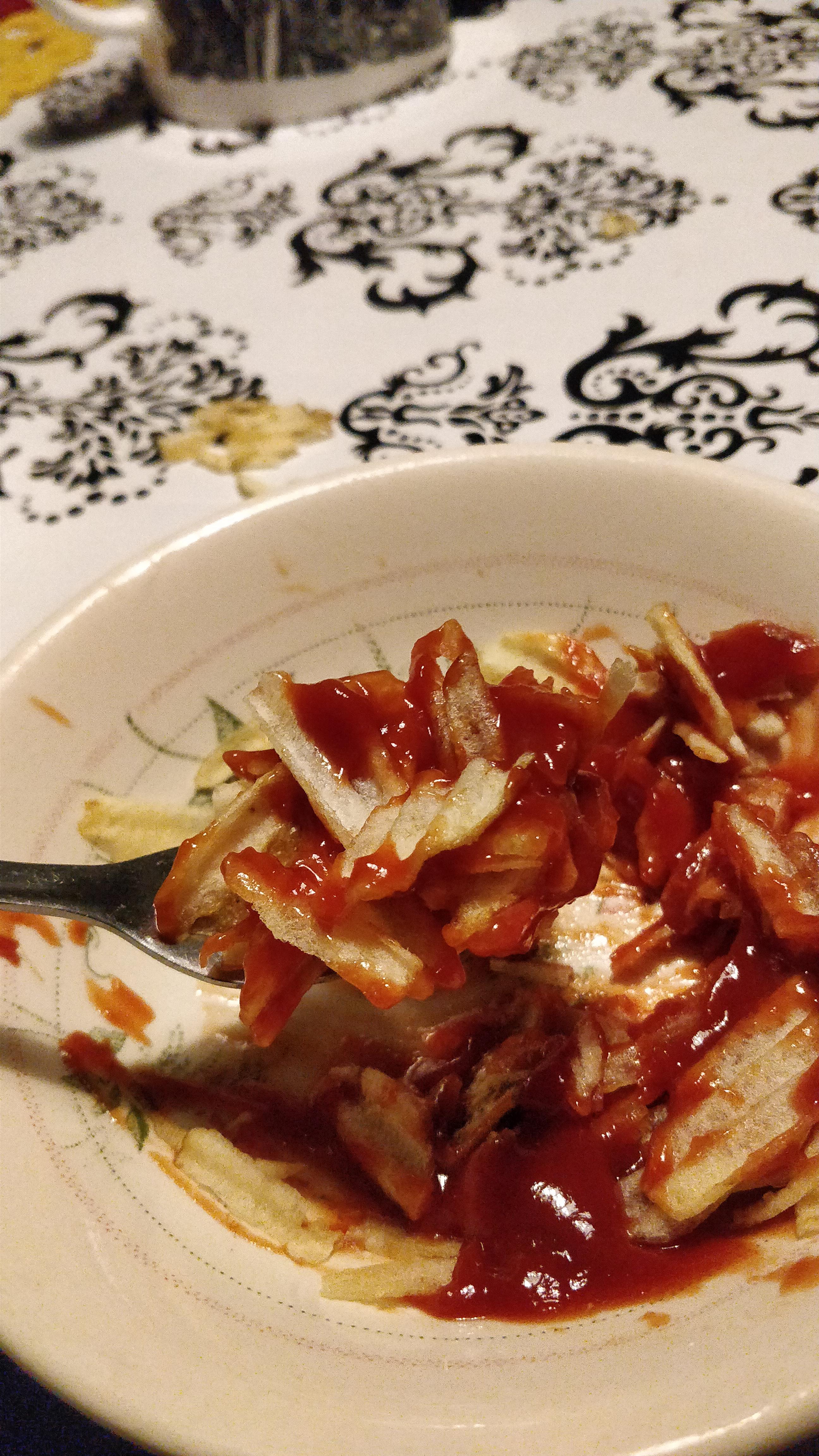 Chips with ketchup | Scrolller