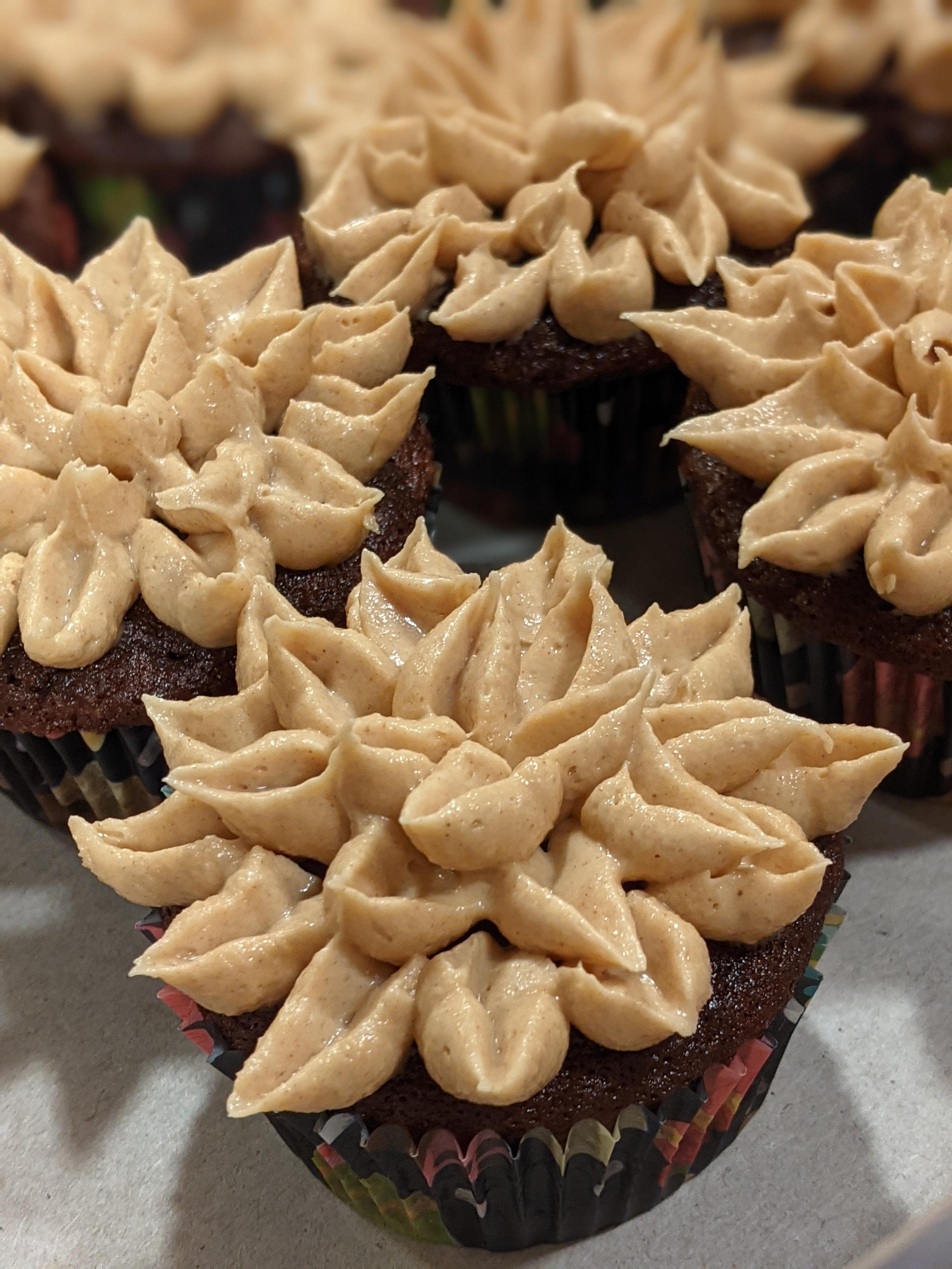 Chocolate Cupcakes with Peanut Butter Frosting | Scrolller