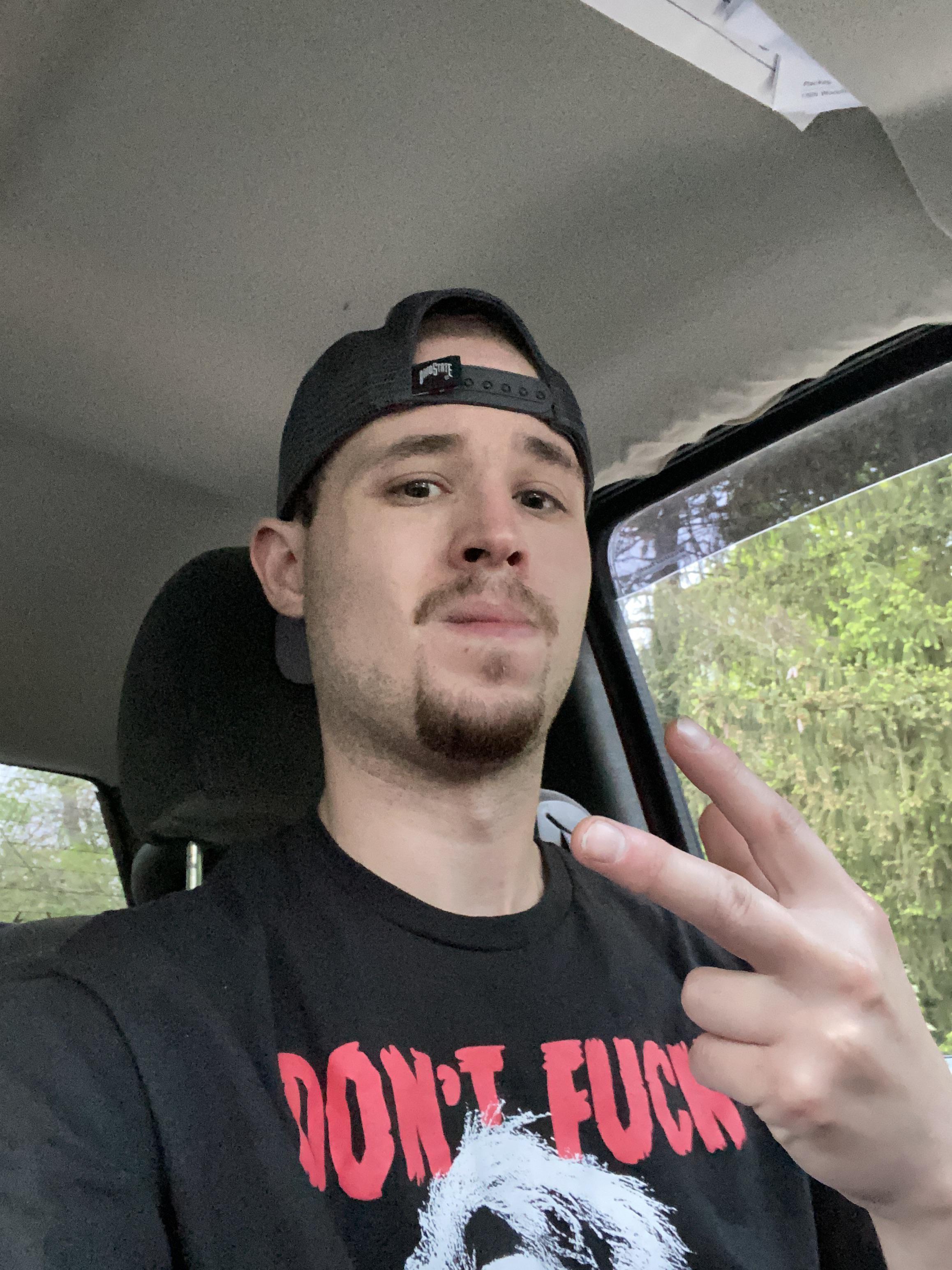 Choke me daddy😈 | Scrolller