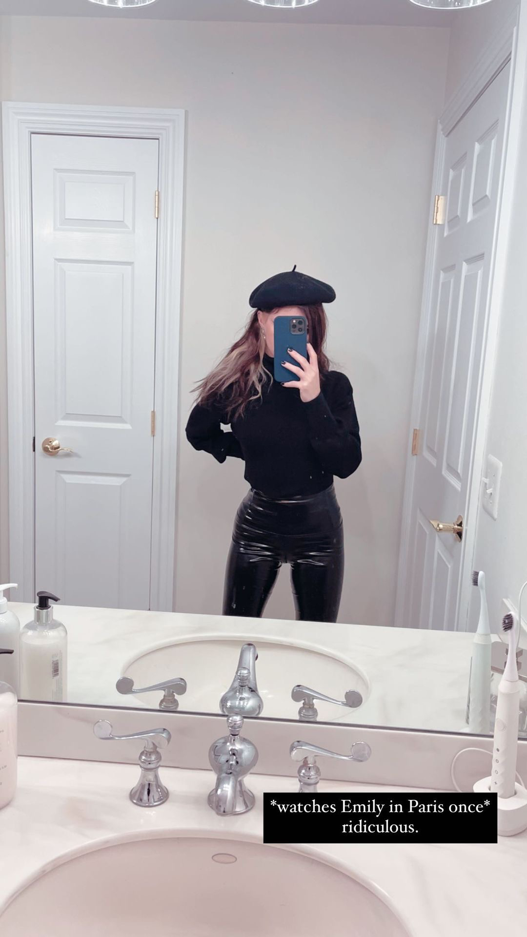 Chrissy in Paris | Scrolller