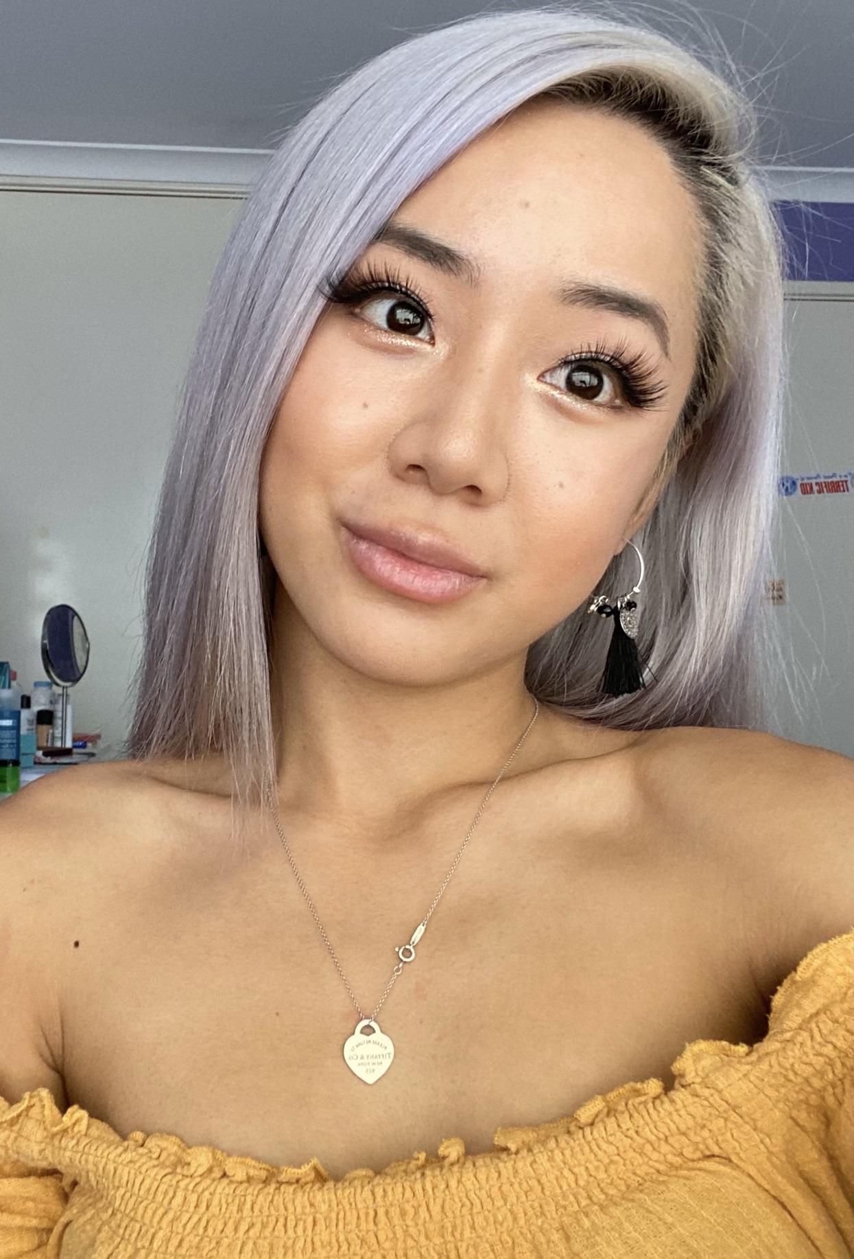 Christina | Scrolller