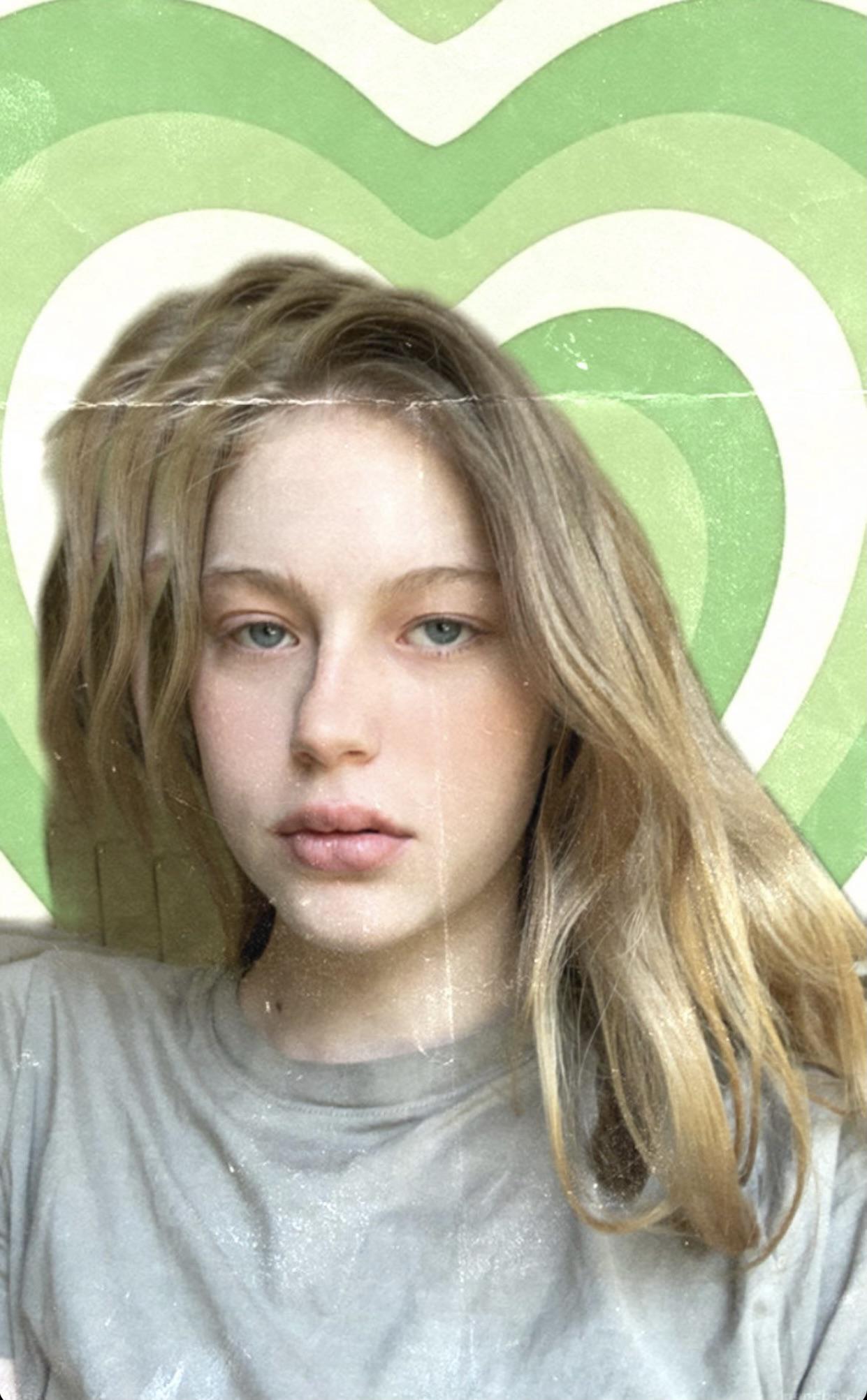 Christina Scrolller