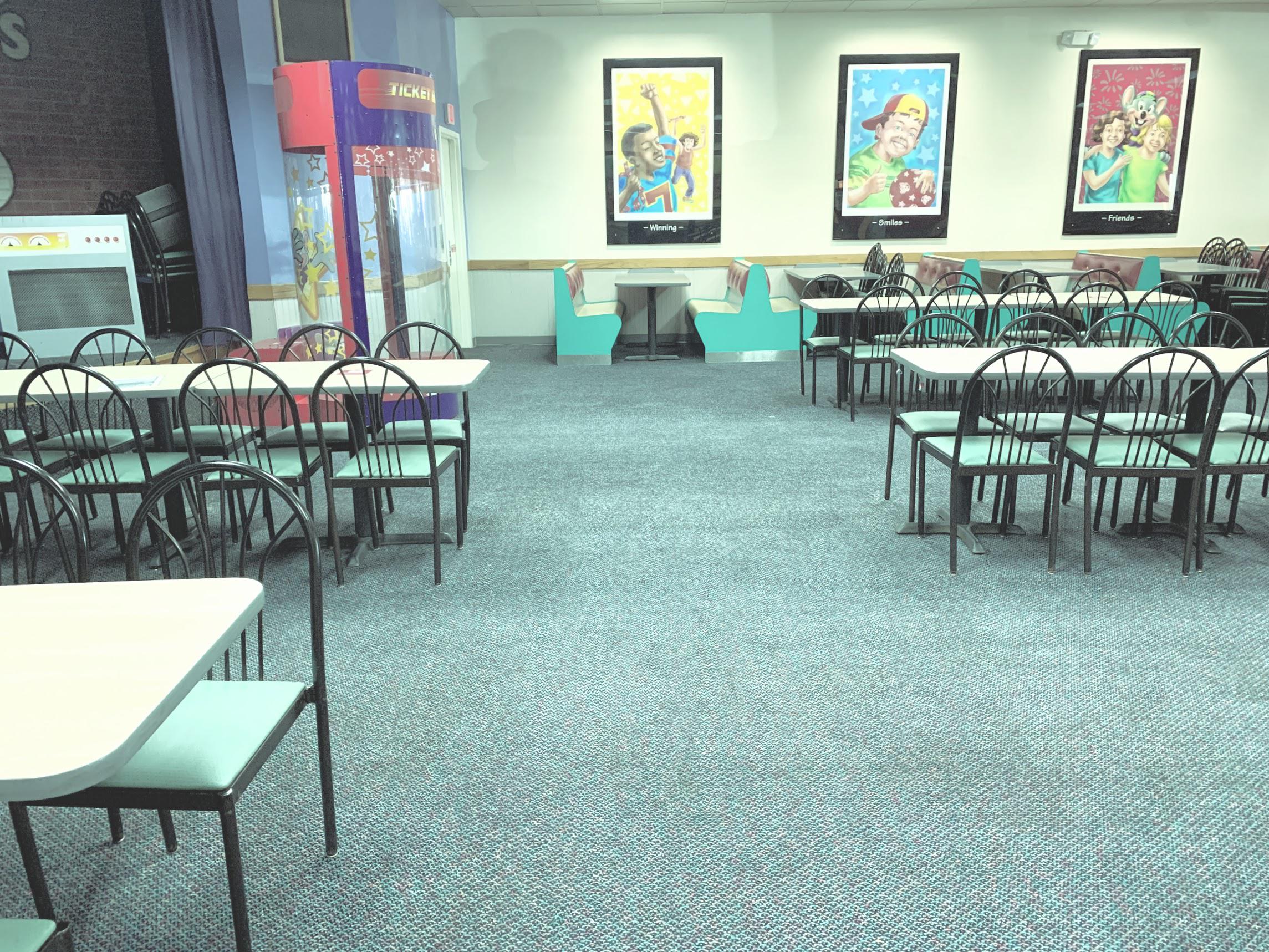 Chuck E. Cheese, 3AM | Scrolller