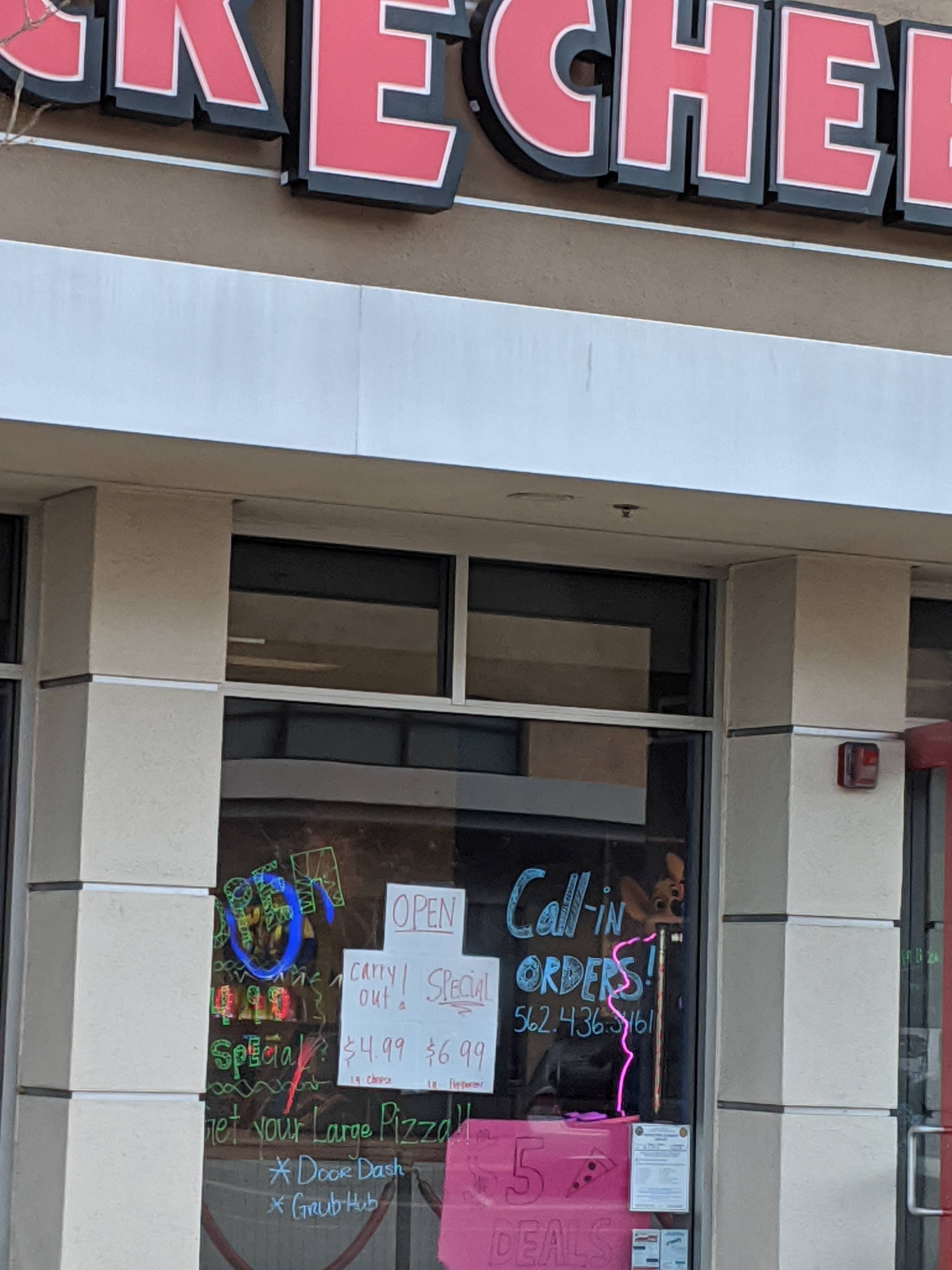 Chuck E. Cheese on Long Beach Blvd. | Scrolller