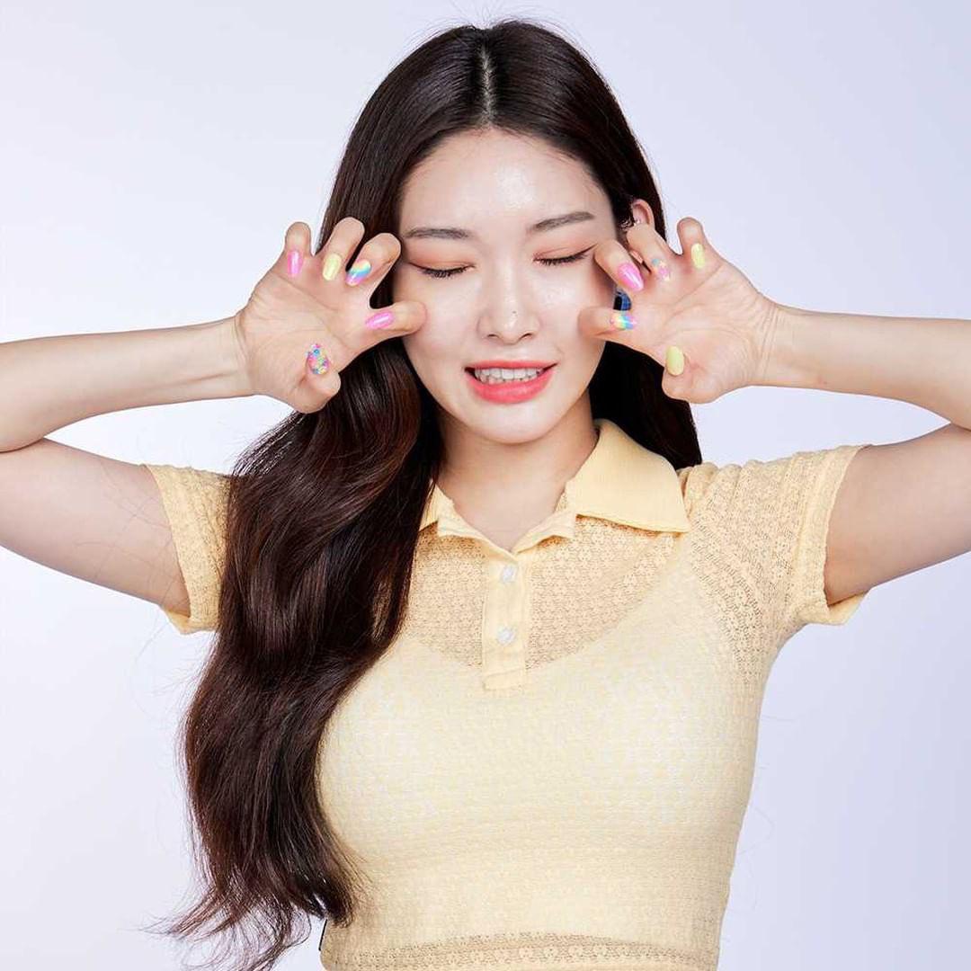 Chungha | Scrolller
