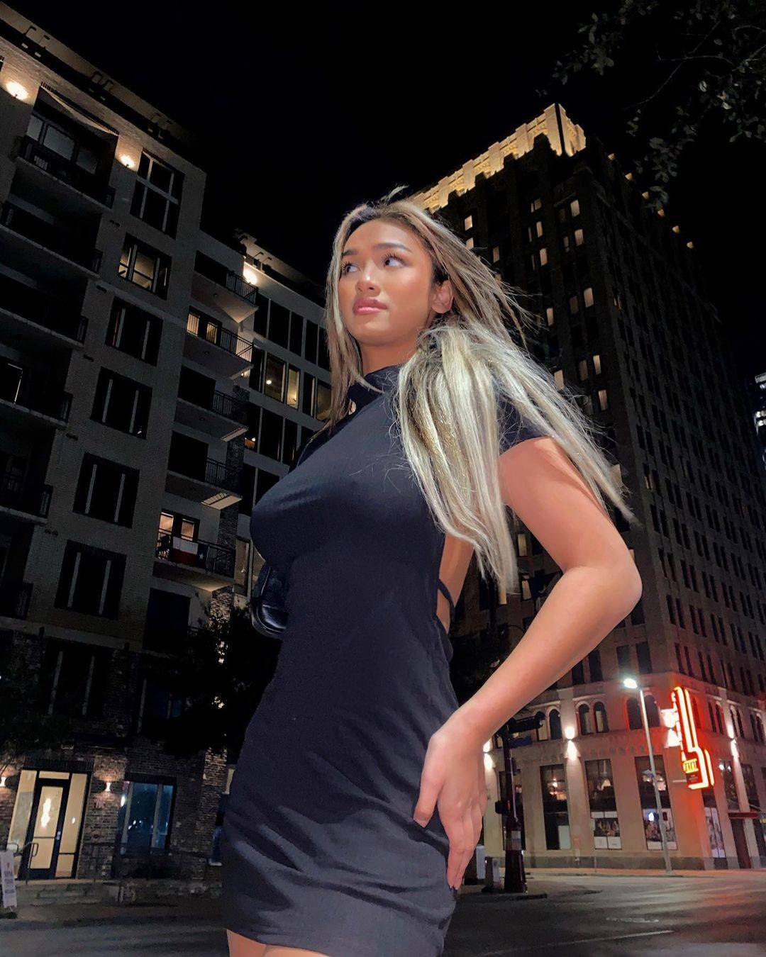 City girl | Scrolller