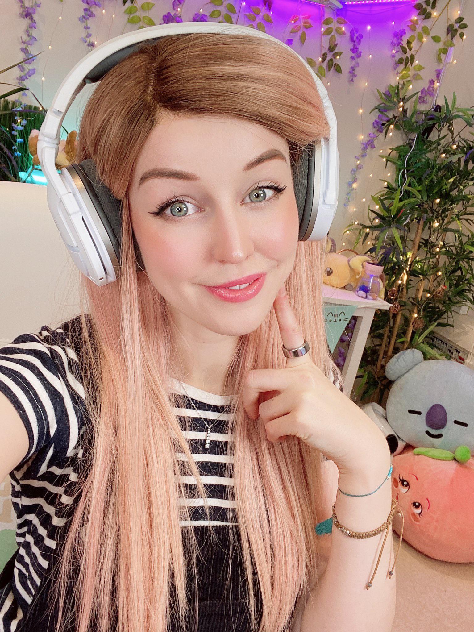 Clare looking cute | Scrolller