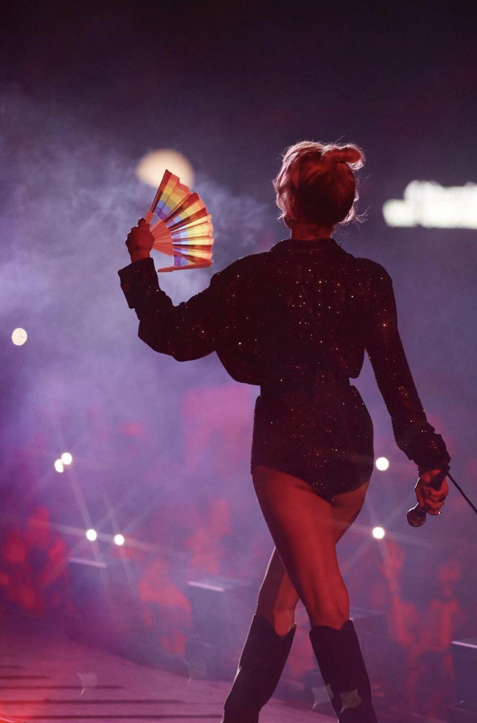 Classy and Boujee | Scrolller