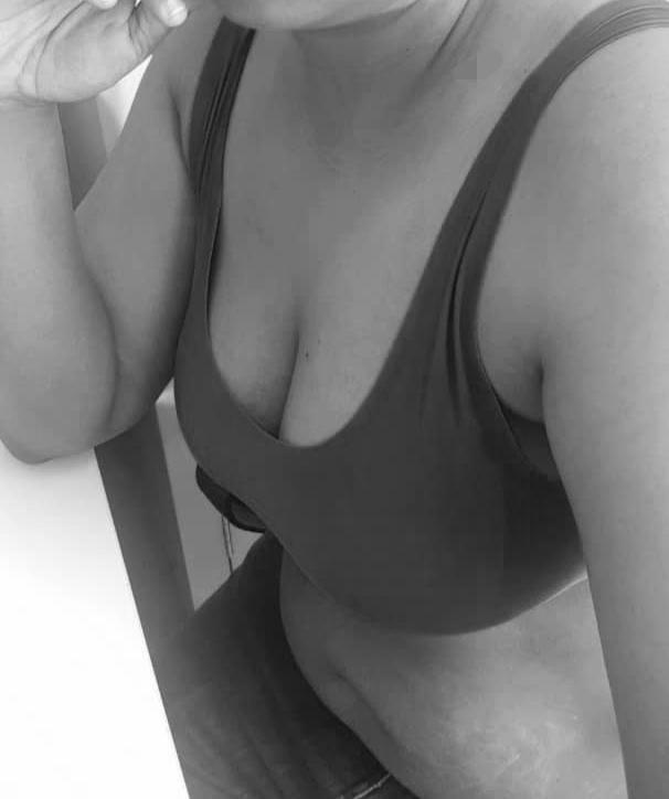 Cleavage | Scrolller