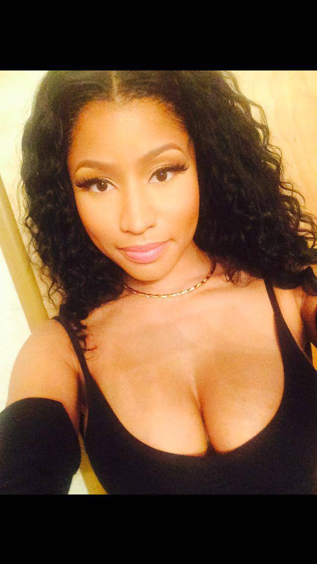 cleavage | Scrolller