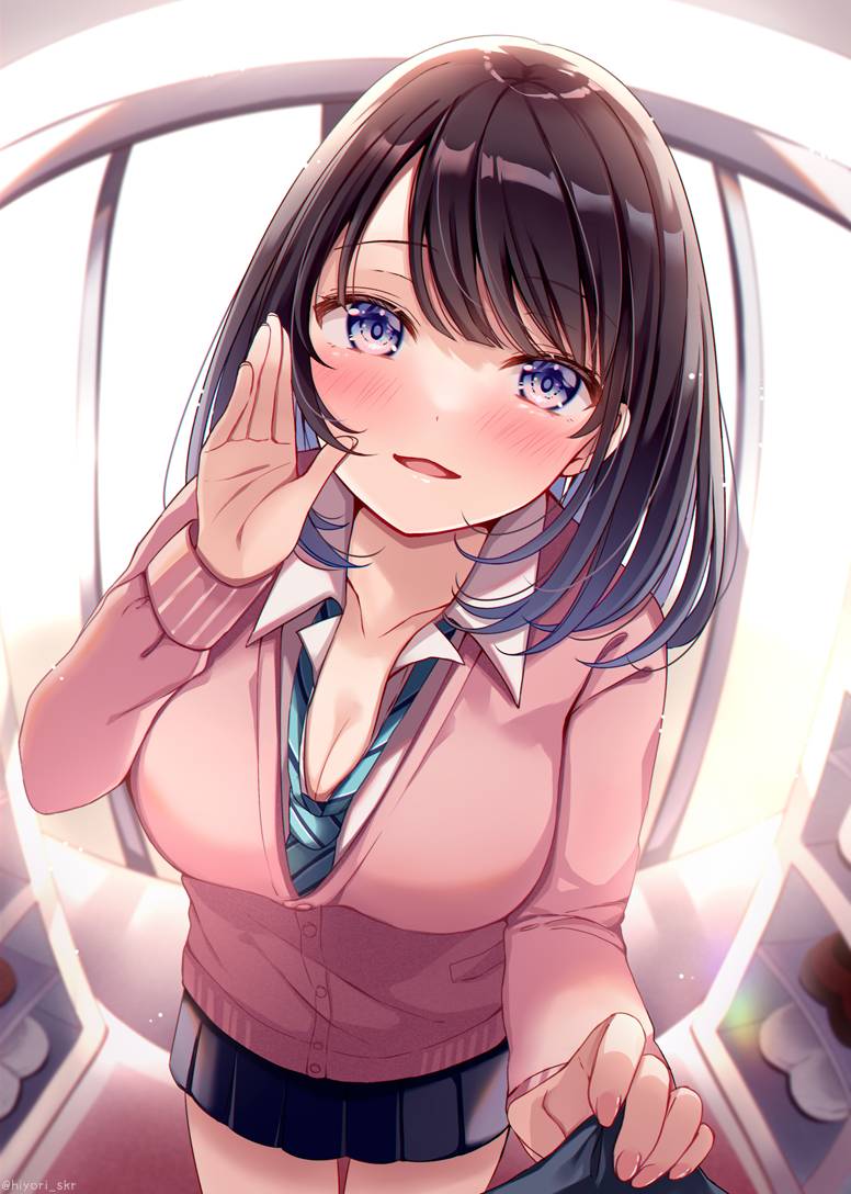 Cleavage [Original] | Scrolller