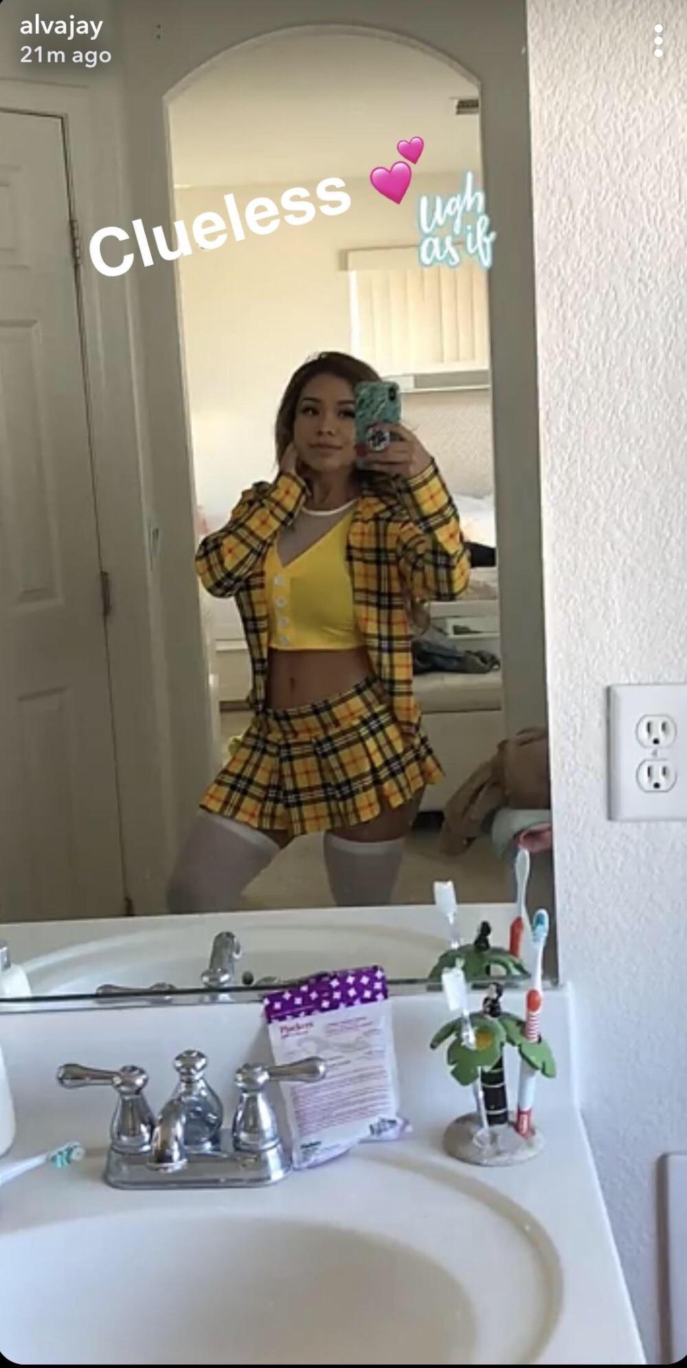 Clueless Cosplay | Scrolller