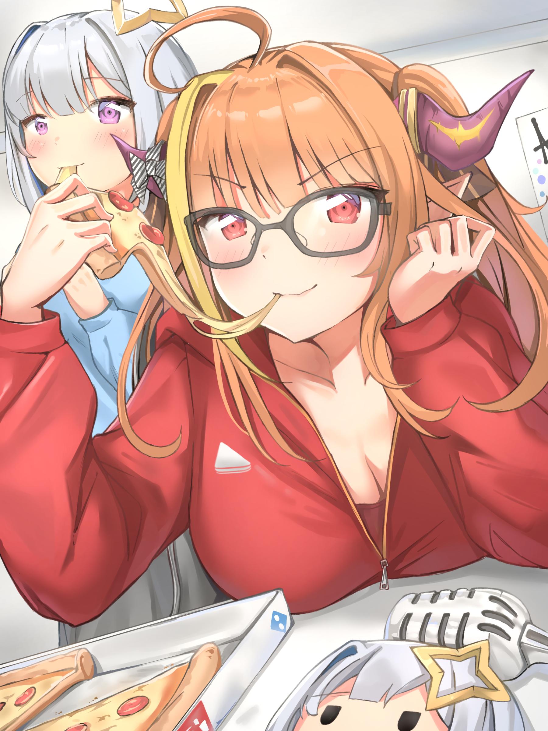 Coco having some Pizza [Hololive] | Scrolller