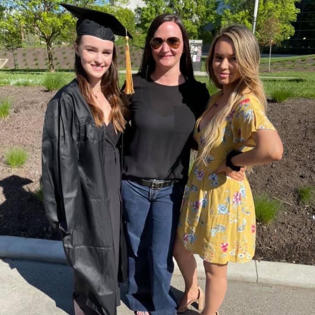 College Grad and Friends | Scrolller