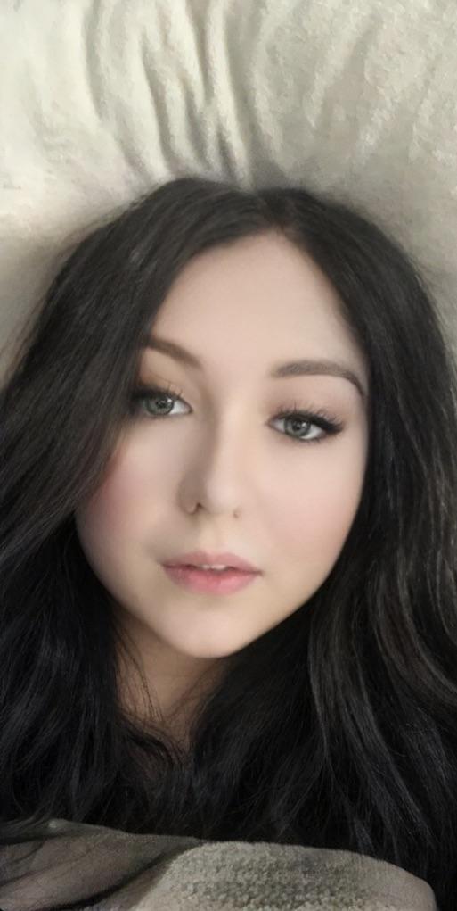 Come back to bed 🥱😴 | Scrolller