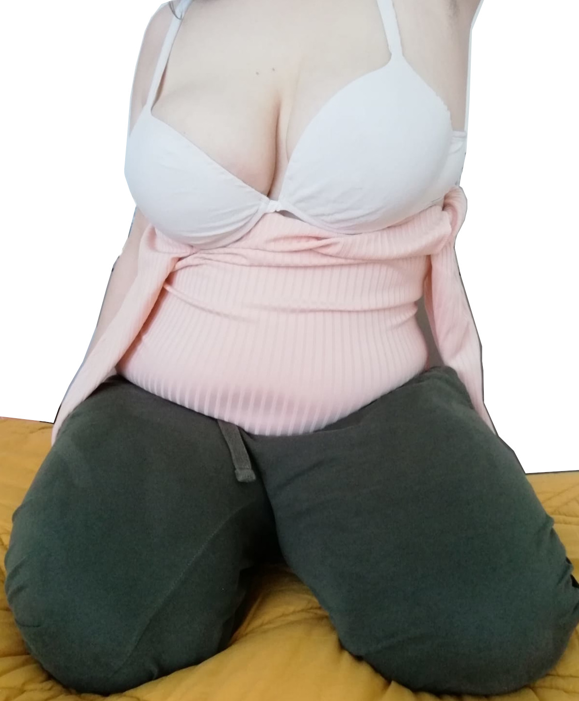 Come closer | Scrolller