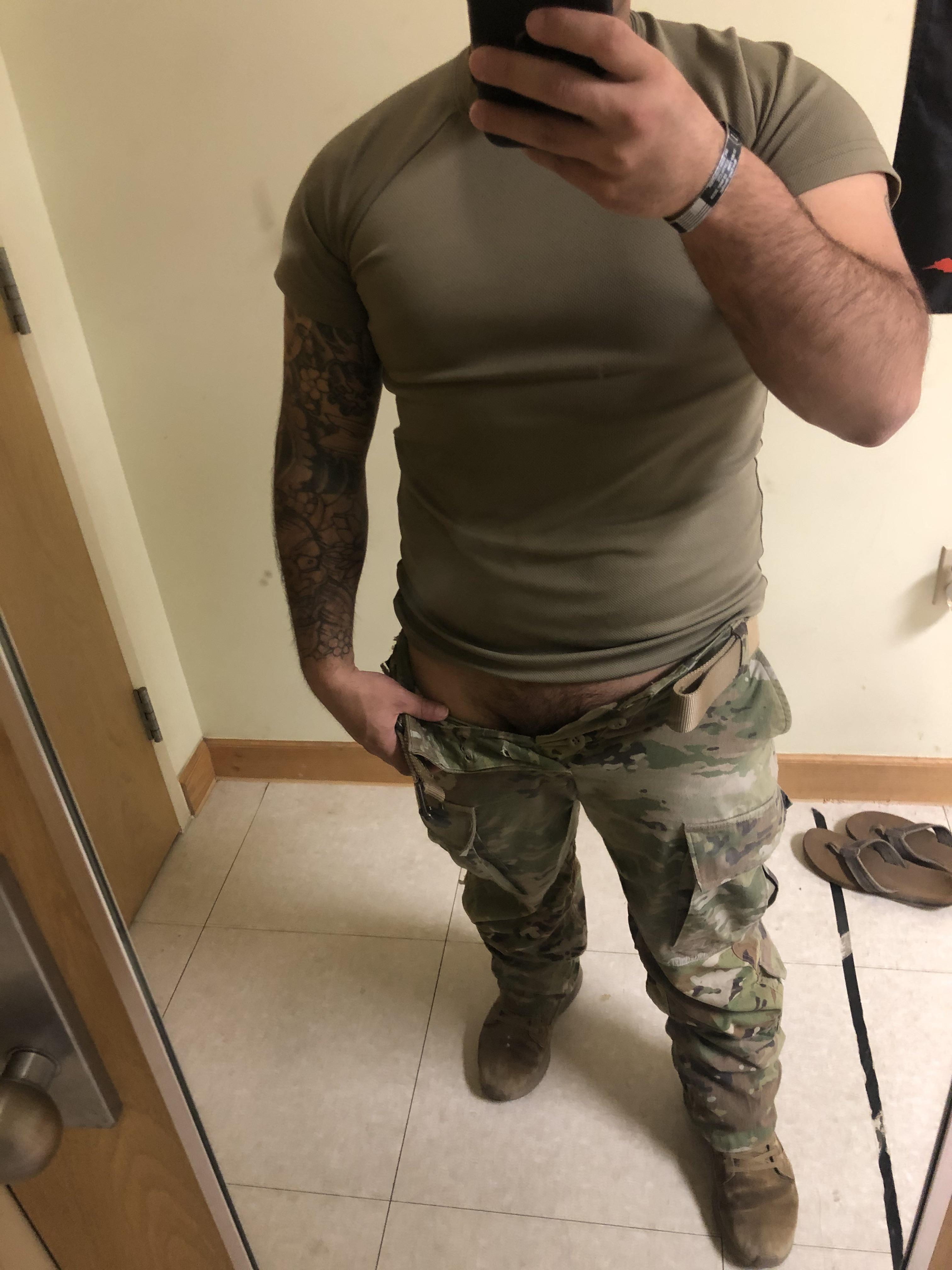 Come say hi | Scrolller