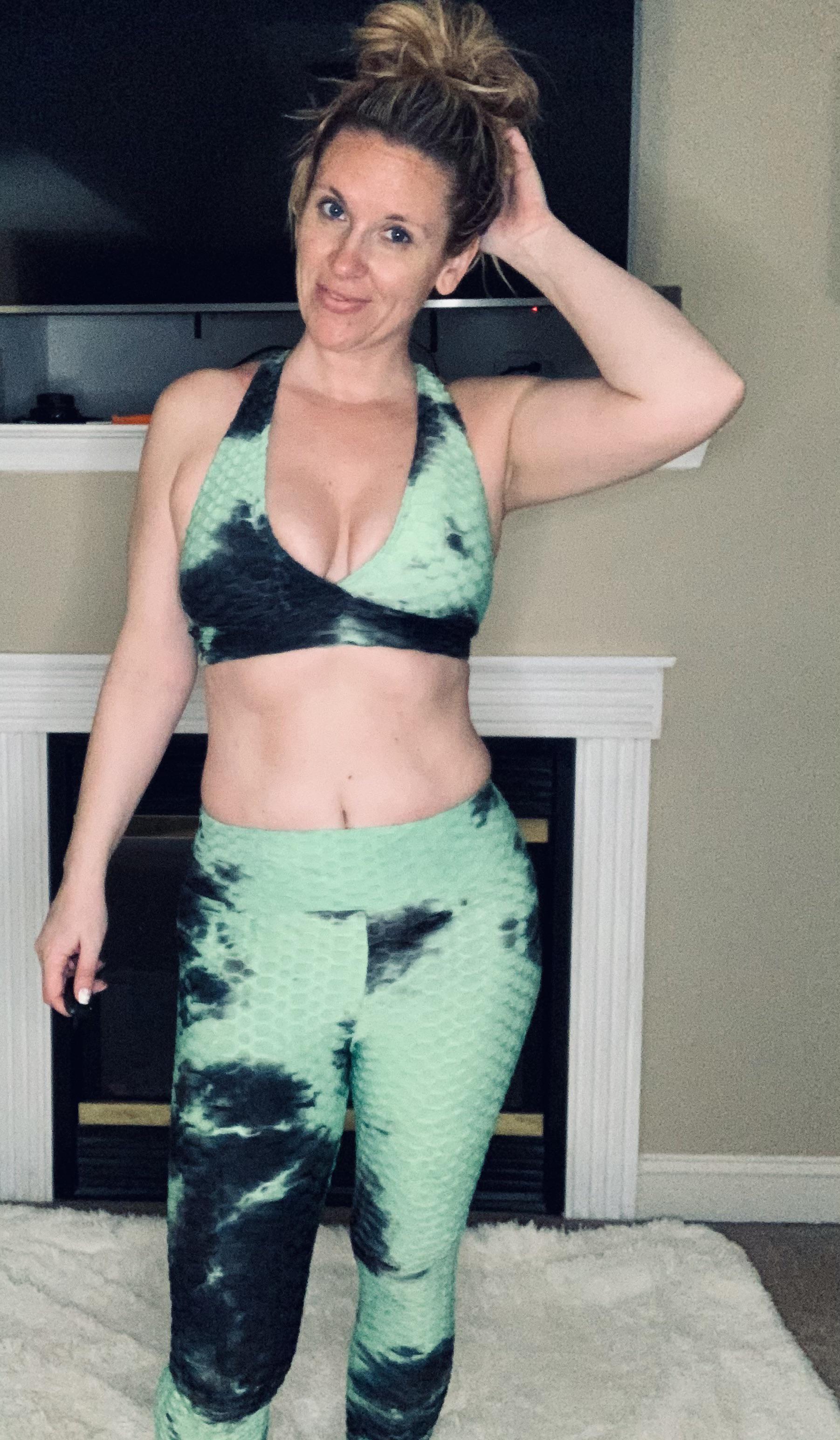 Come workout with me?😉 | Scrolller