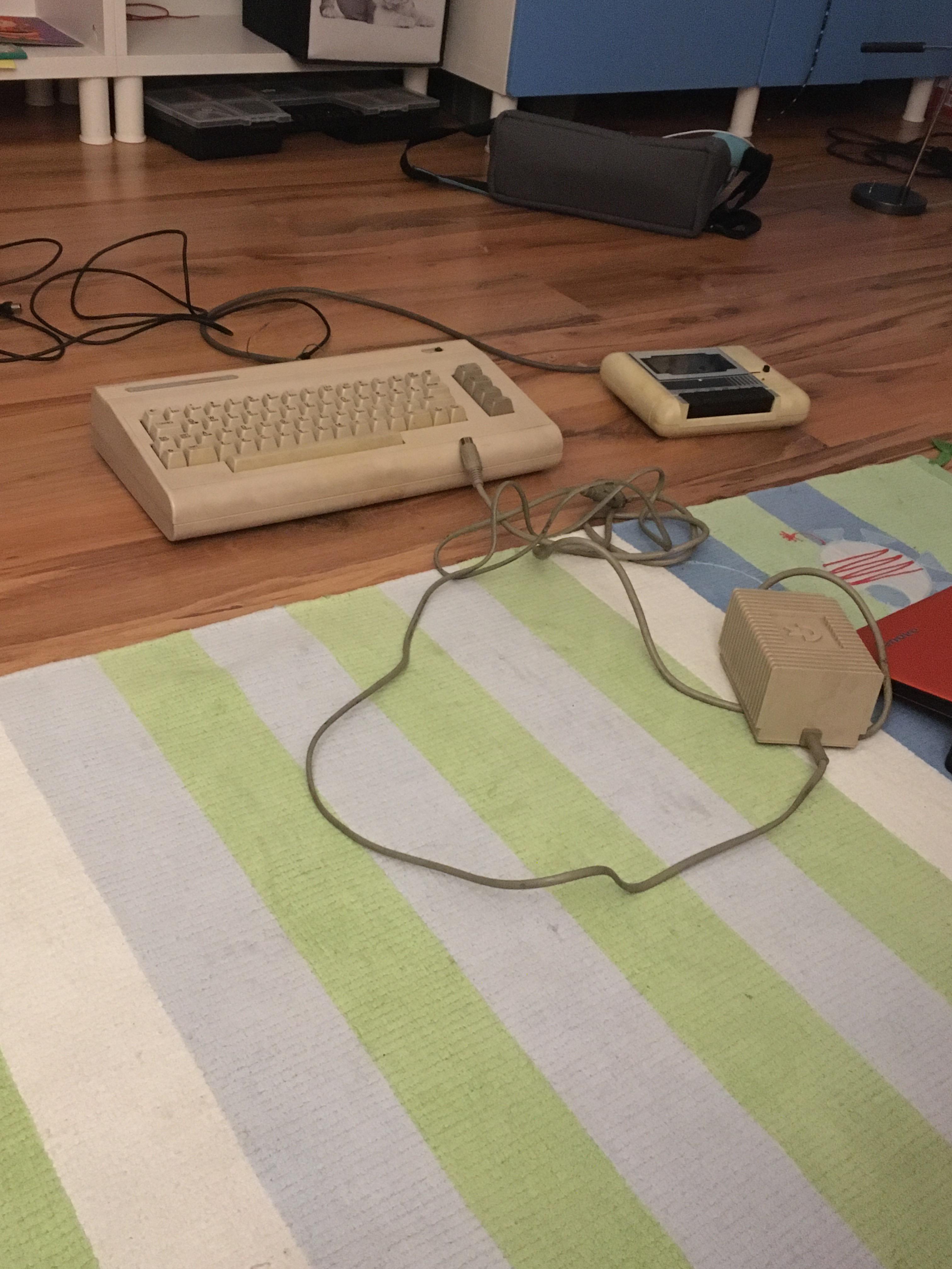 commodore | Scrolller