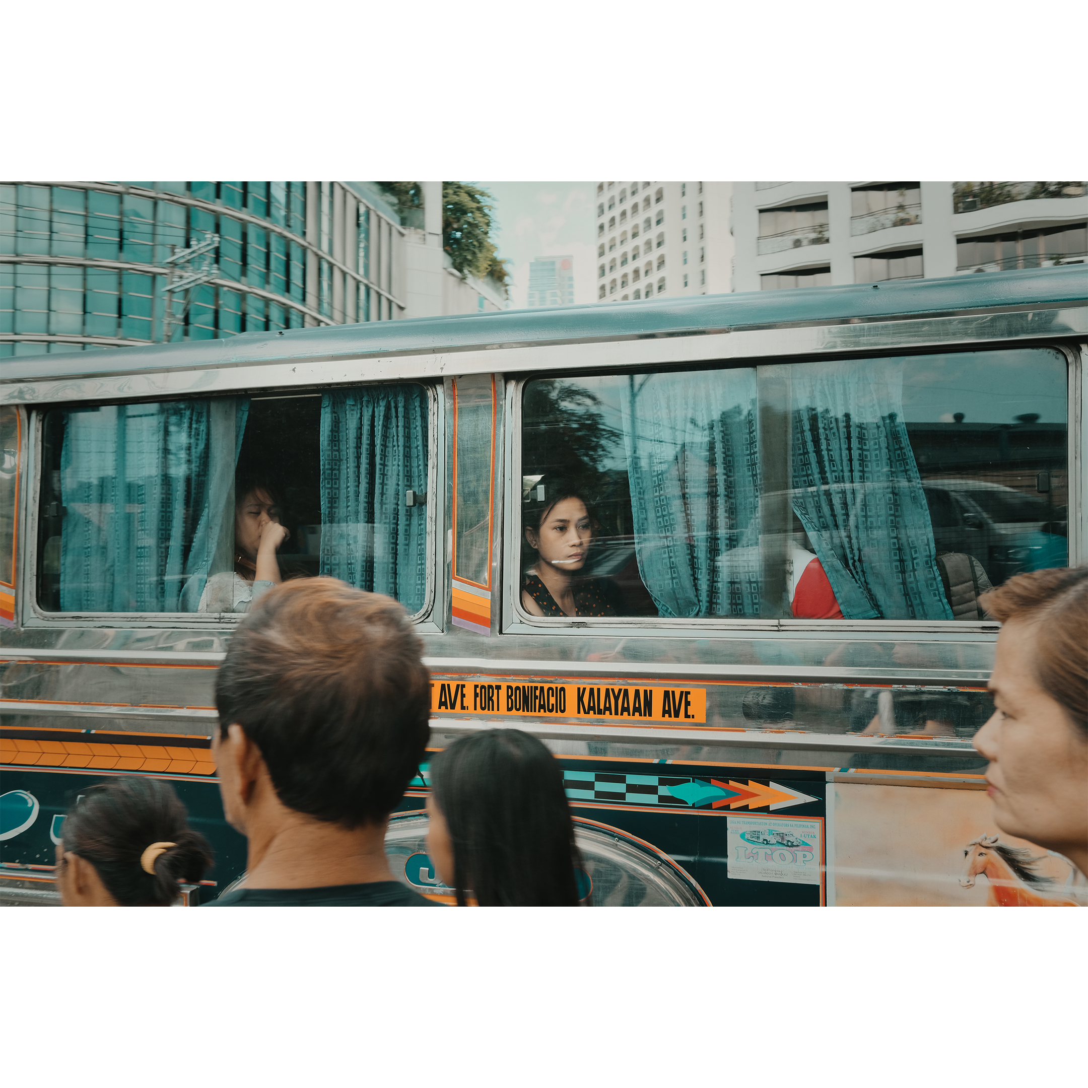 Commuter | Scrolller