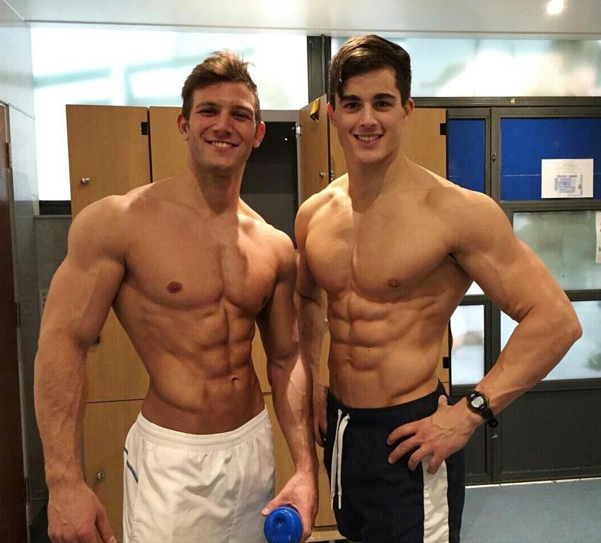 Comparing Chests | Scrolller