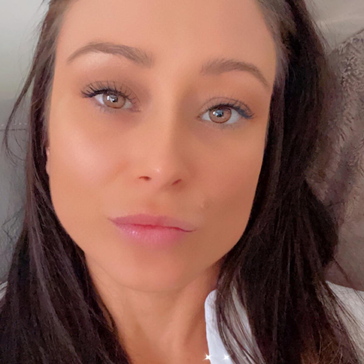 Confidence without ego🤓[F]30 | Scrolller