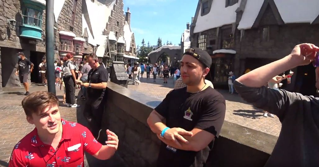 confirmed | Scrolller