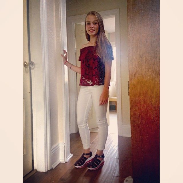 Connie (781_642) | Scrolller