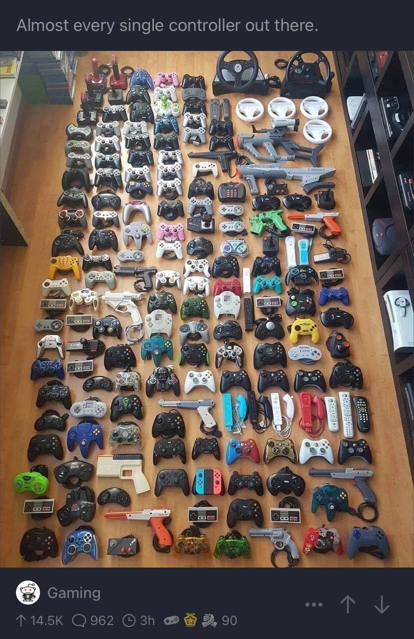 Consoom every vidya game controller | Scrolller