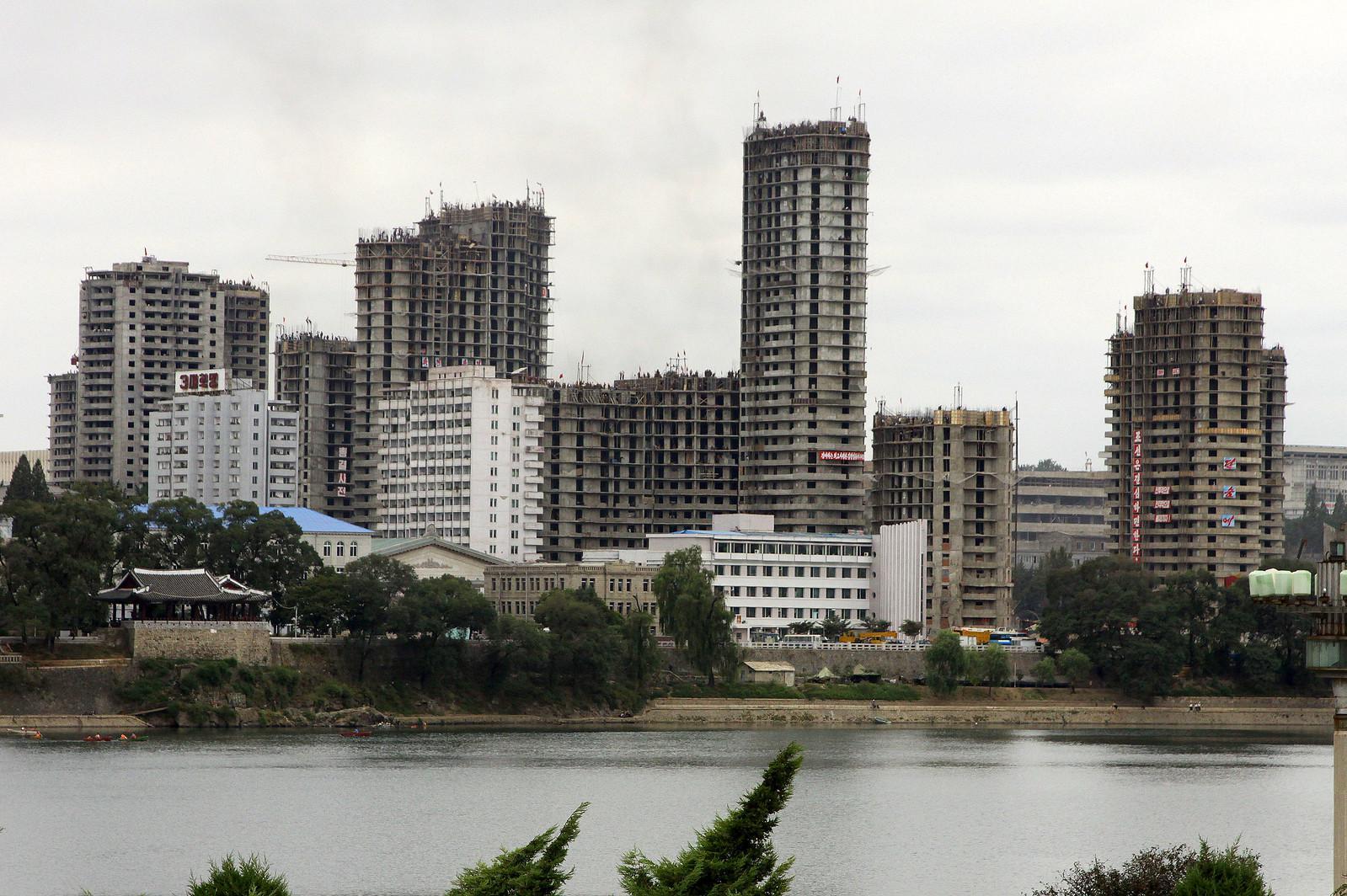 Construction in Pyongyang | Scrolller