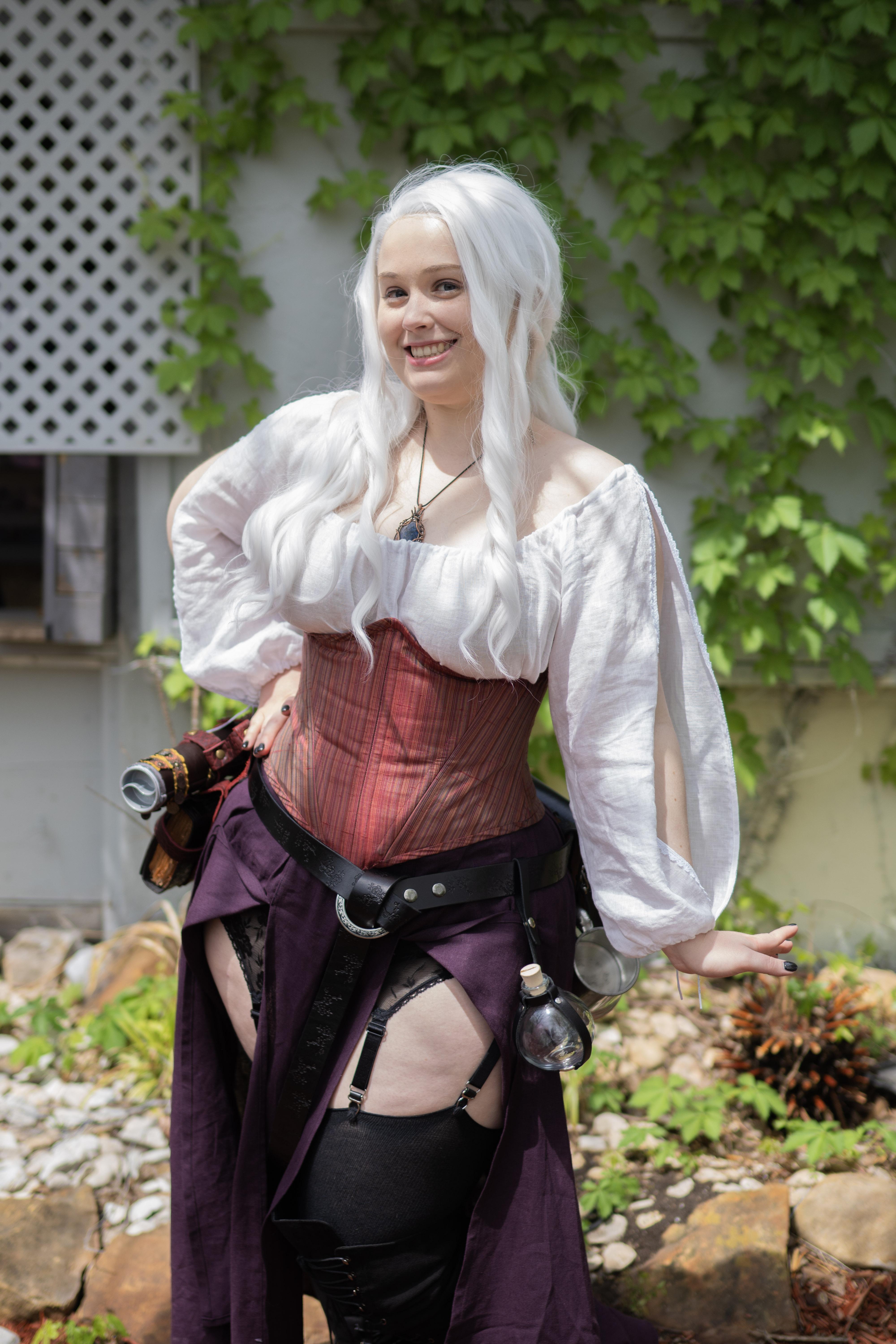 Cosplay of my DnD Warlock Onali! | Scrolller