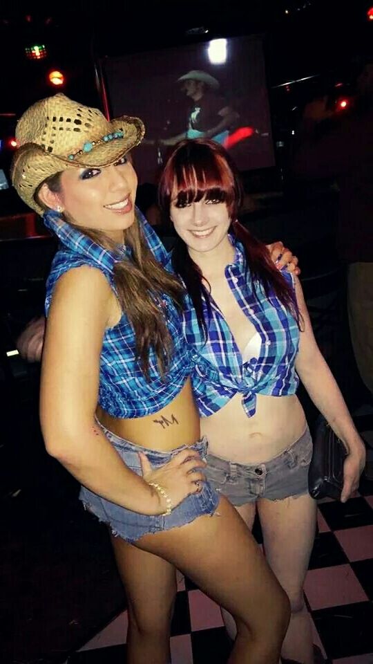 Country night | Scrolller