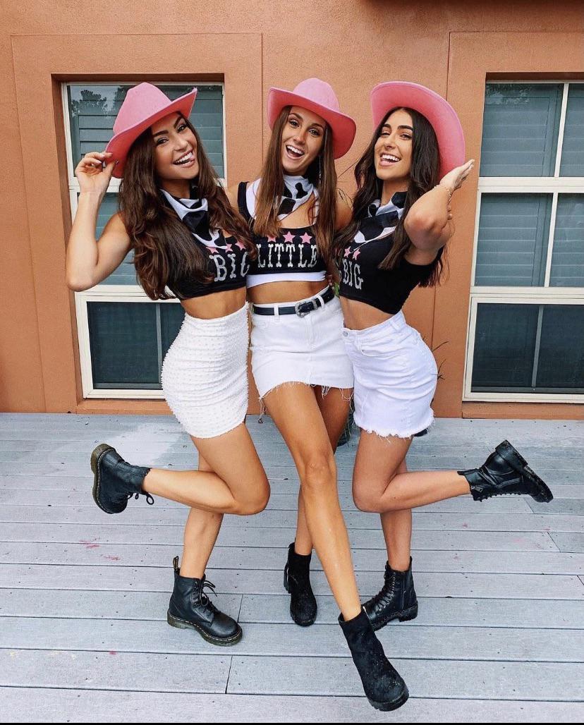 Cowgirls | Scrolller