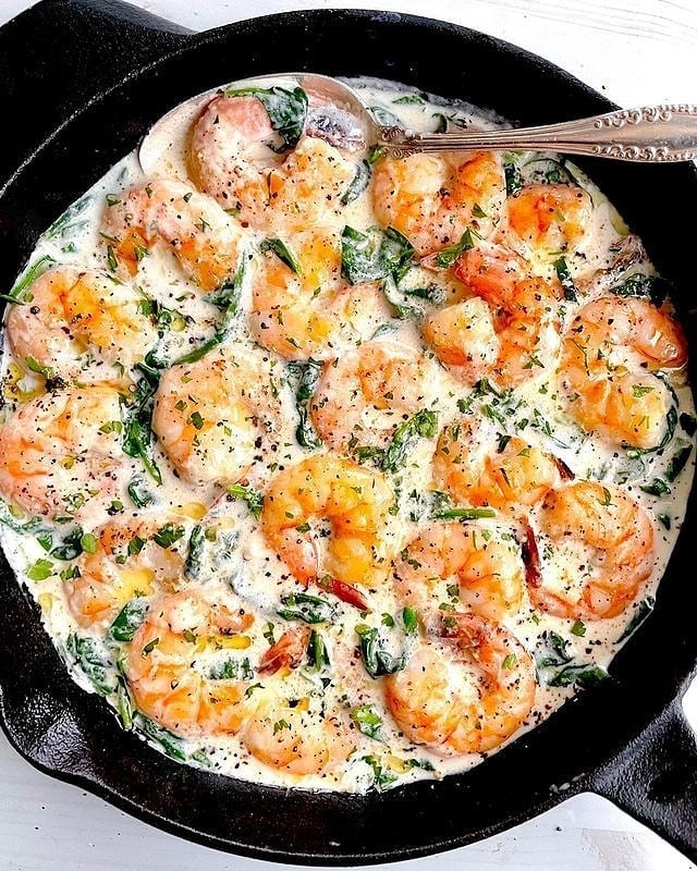Creamy garlic shrimp skillet! | Scrolller