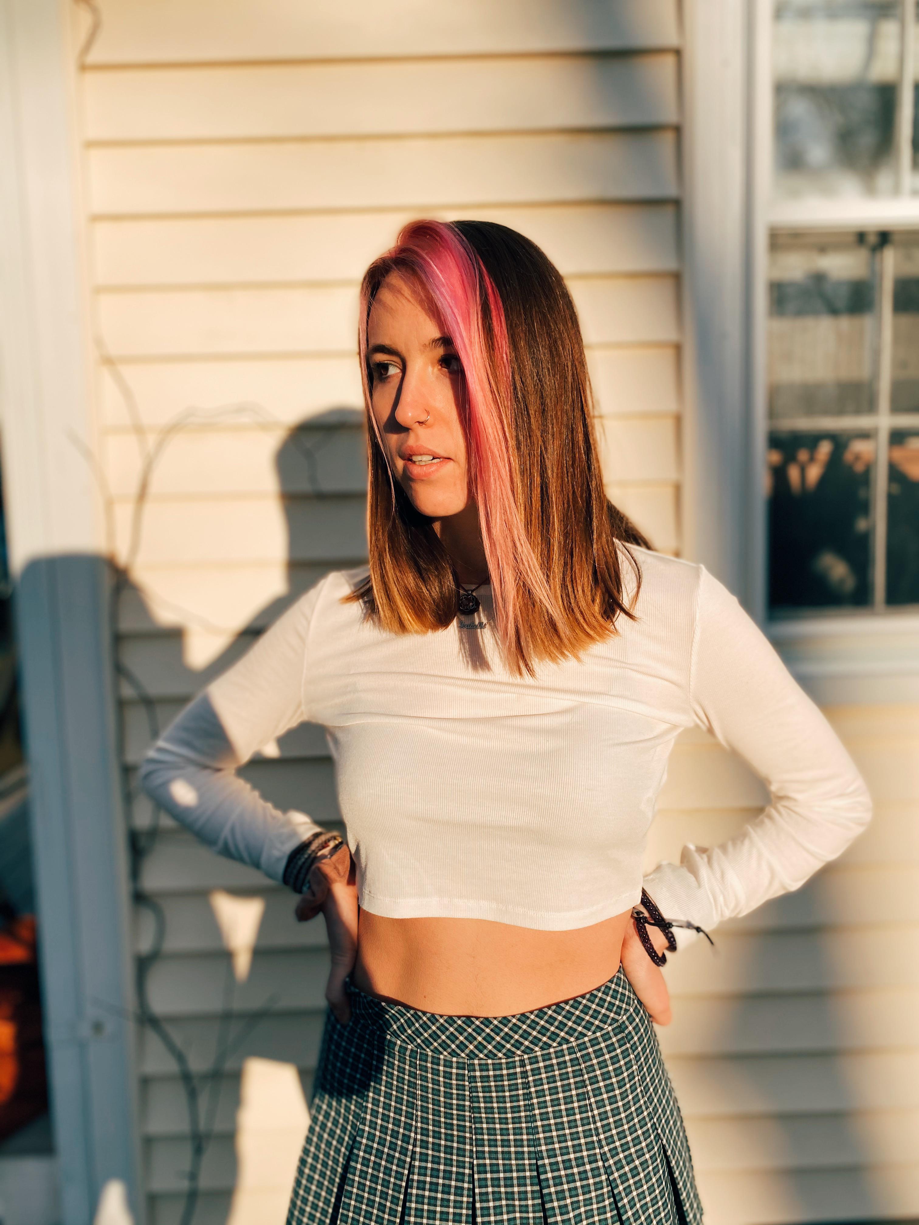 Crop Top And Lil Shirt 🤪 Scrolller