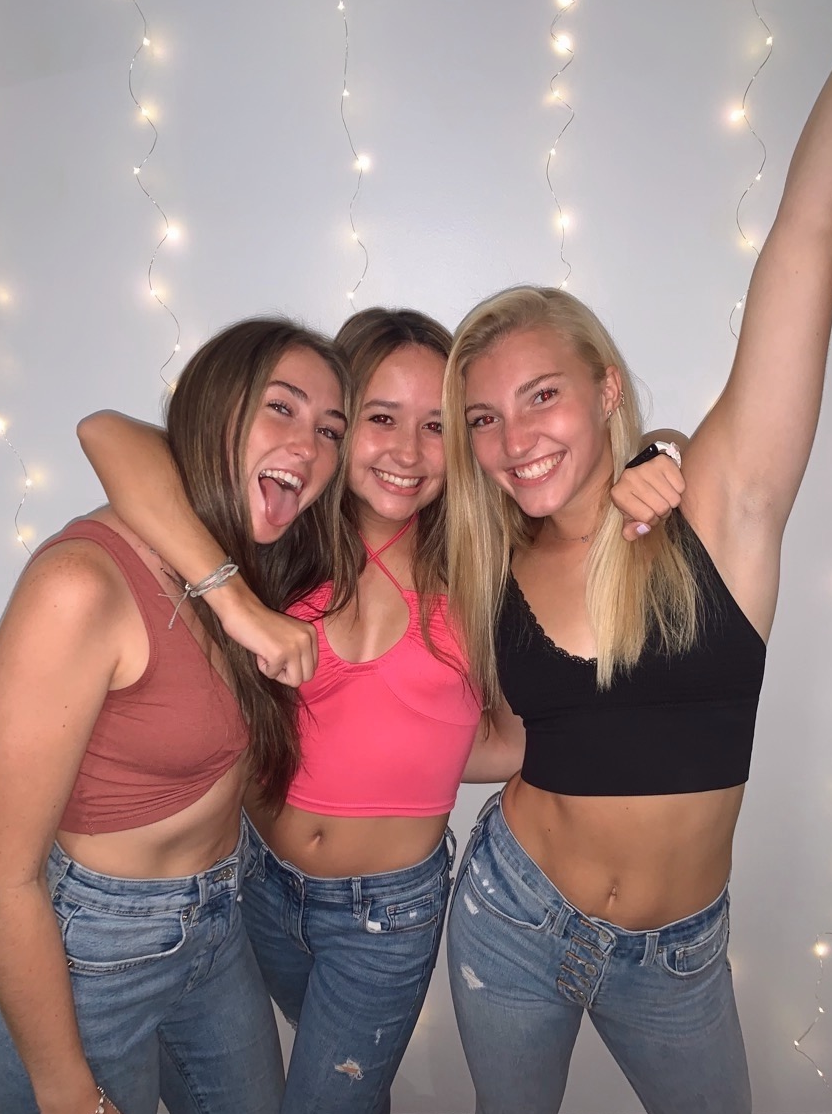 Crop Tops | Scrolller